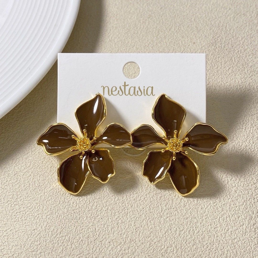 Jewellery Online - Premium Flora Studs Brown | Nestasia