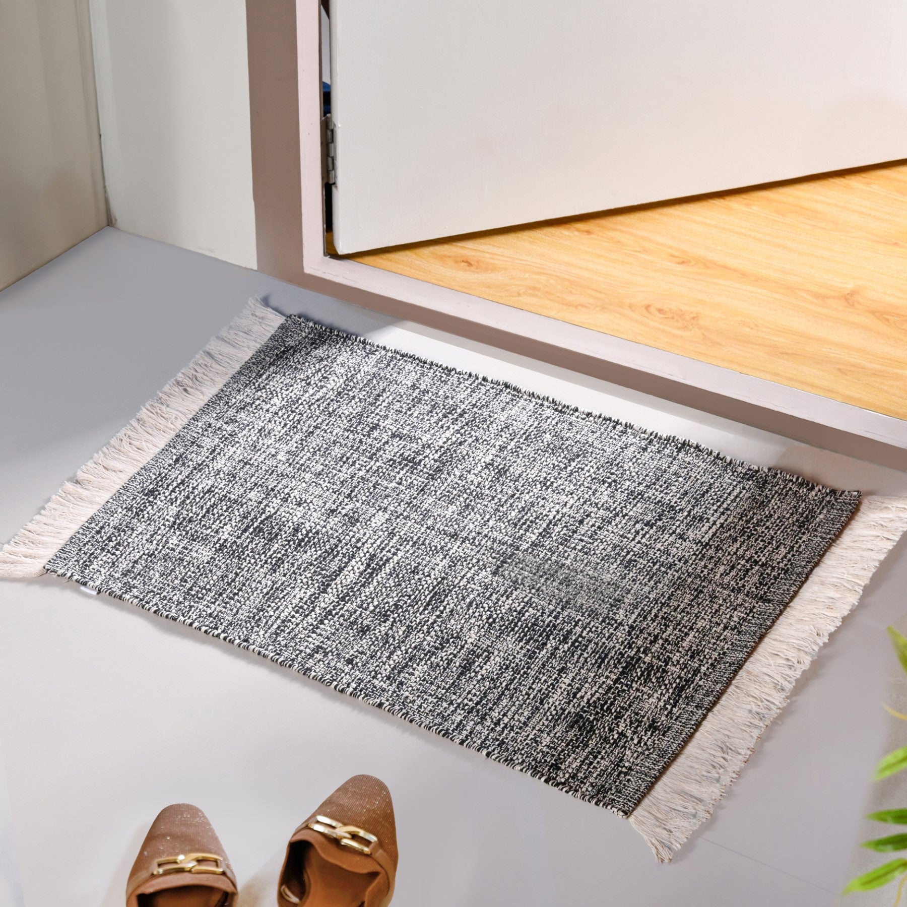 Black And White Tweed Anti Slip Floor Mat 96x53cm Online - Premium ...