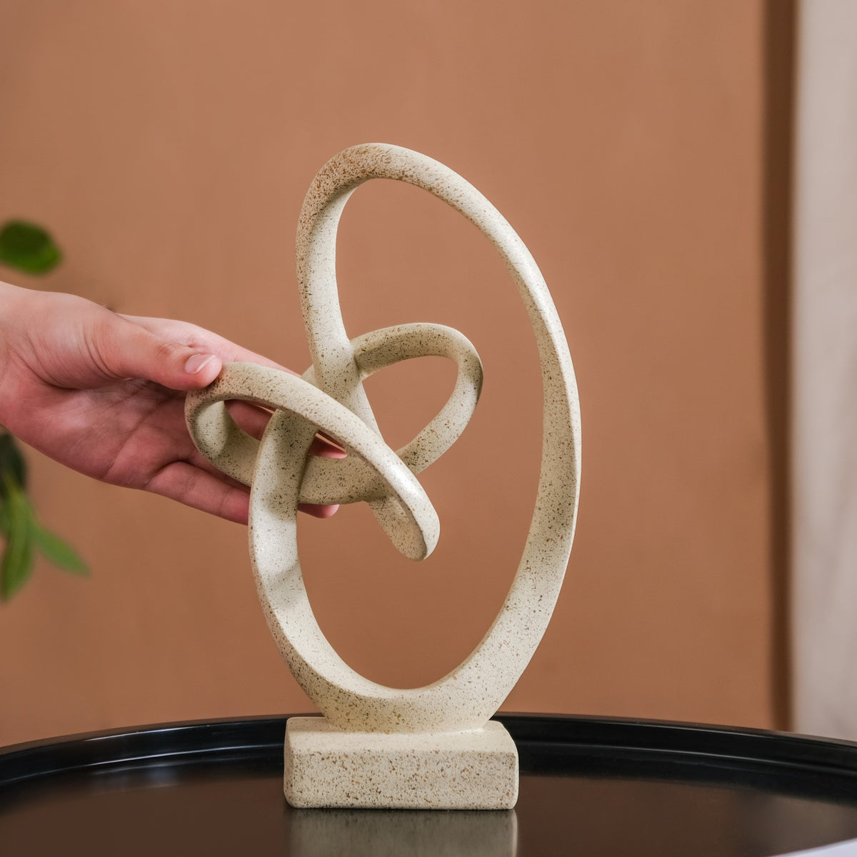 Abstract Shape Showpiece- Unique Showpiece Online | Nestasia