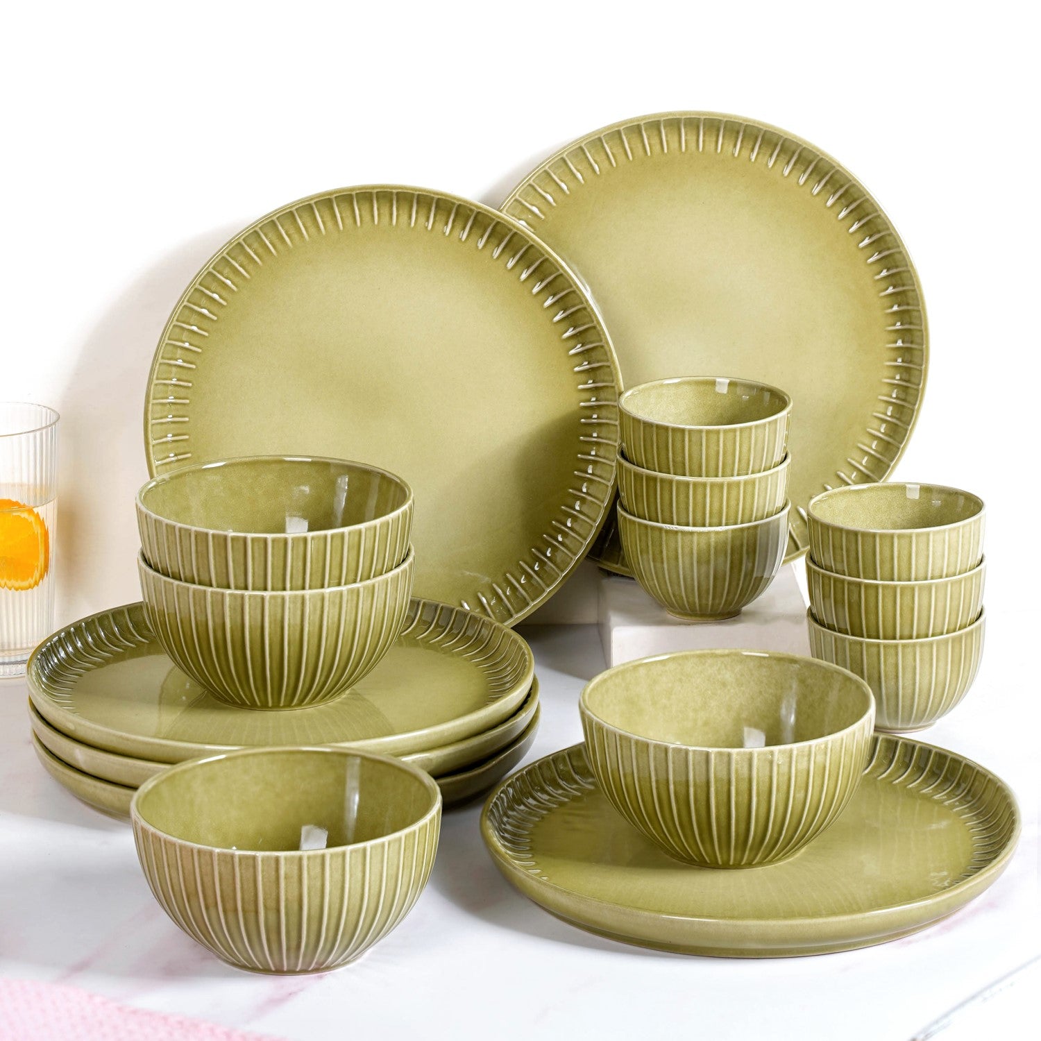 Costola Olive Green 16 Piece Dinner Set For 6 Online - Premium Dinner ...