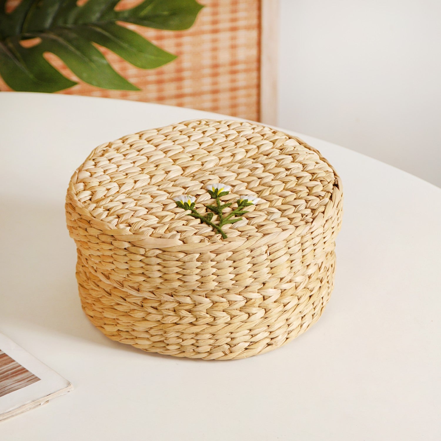 Ecofriendly Round Kauna Storage Basket Online - Premium Basket | Nestasia