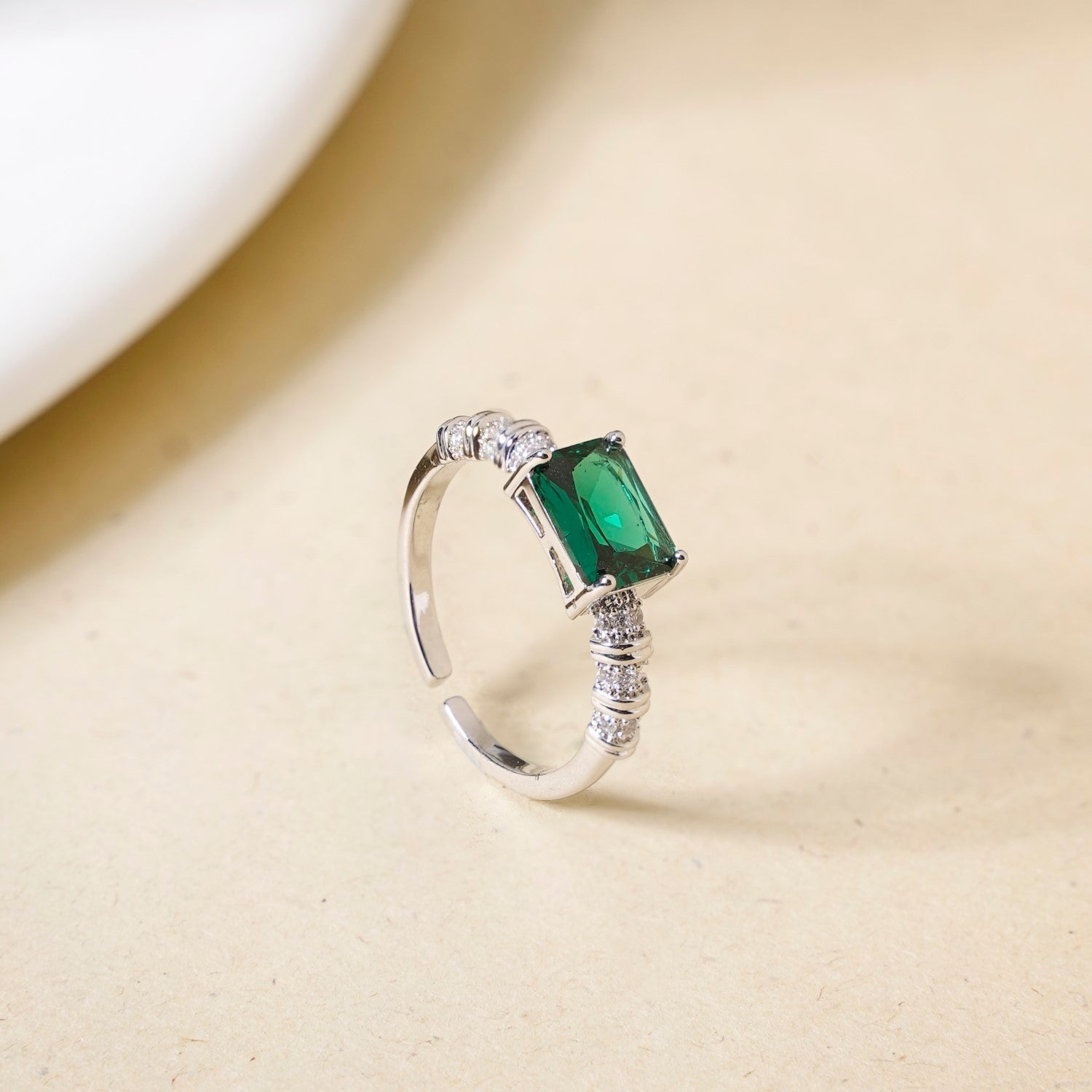 Ring Online - Premium Green Stone Geometric Ring | Nestasia
