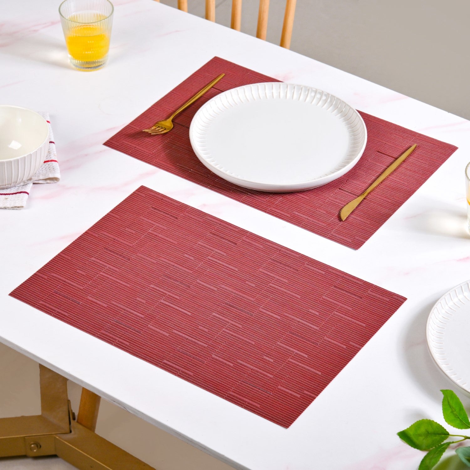 red table mats
