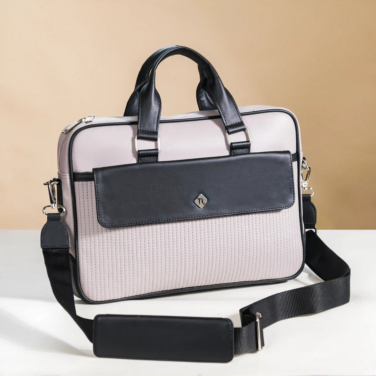Laptop Bag - Buy Designer Laptop Bag Online in India | Nestasia