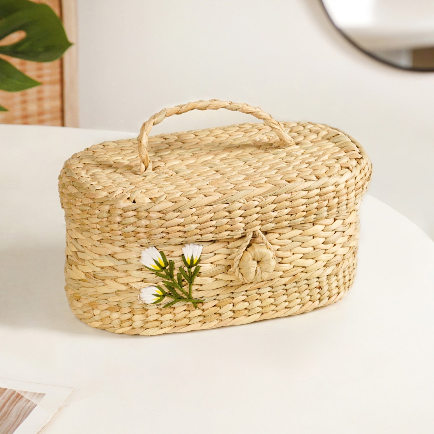 Natural Kauna Storage Basket With Handle Online - Premium Basket | Nestasia