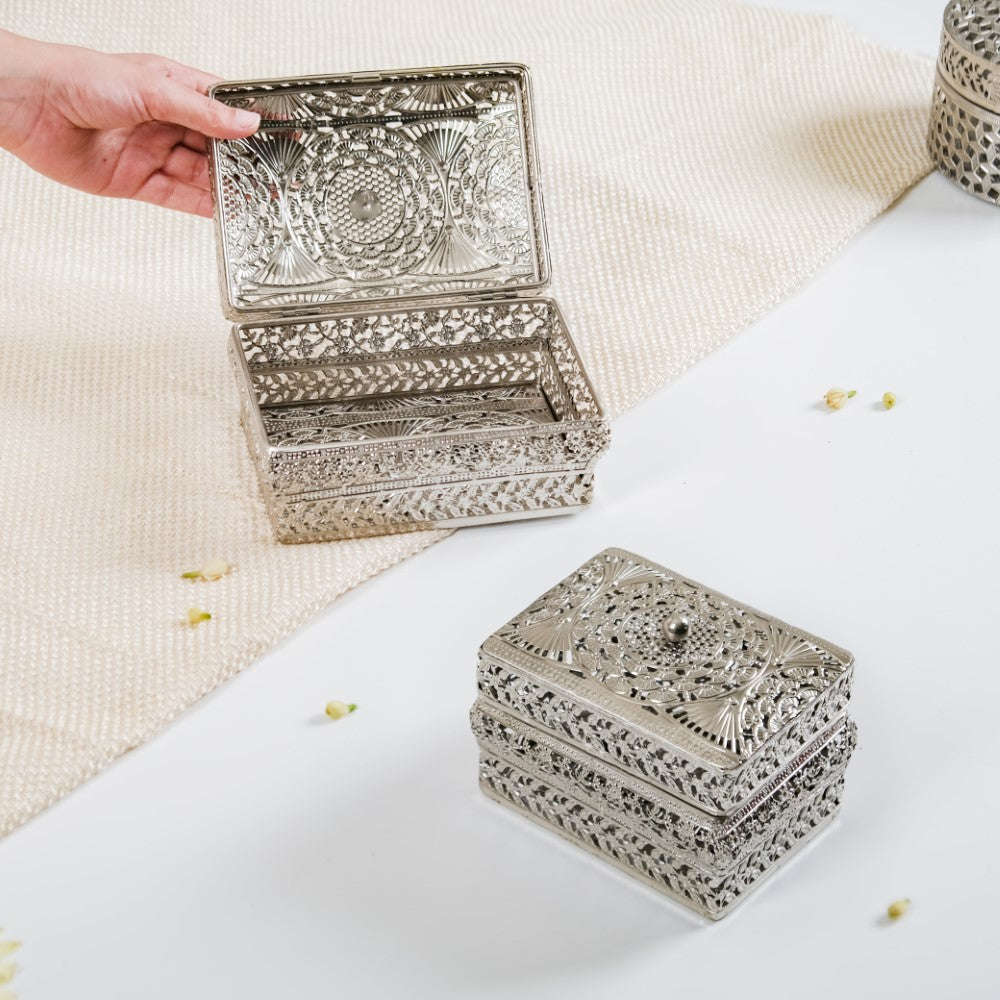 Metal Silver Boxes Online - Decorative Square Silver Box | Nestasia