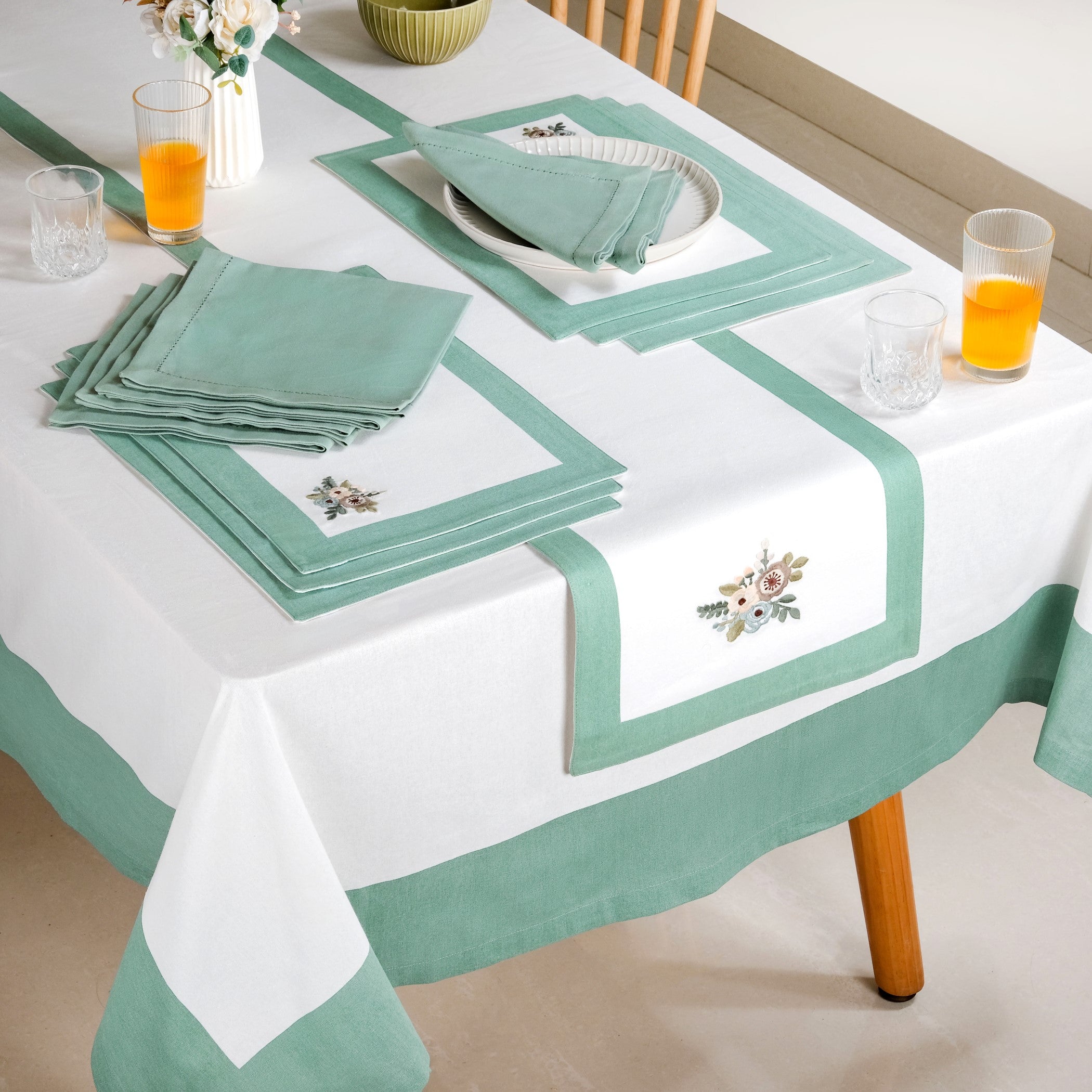 Ventosa Complete Table Linen Set With Mats Napkins Runner And Table ...