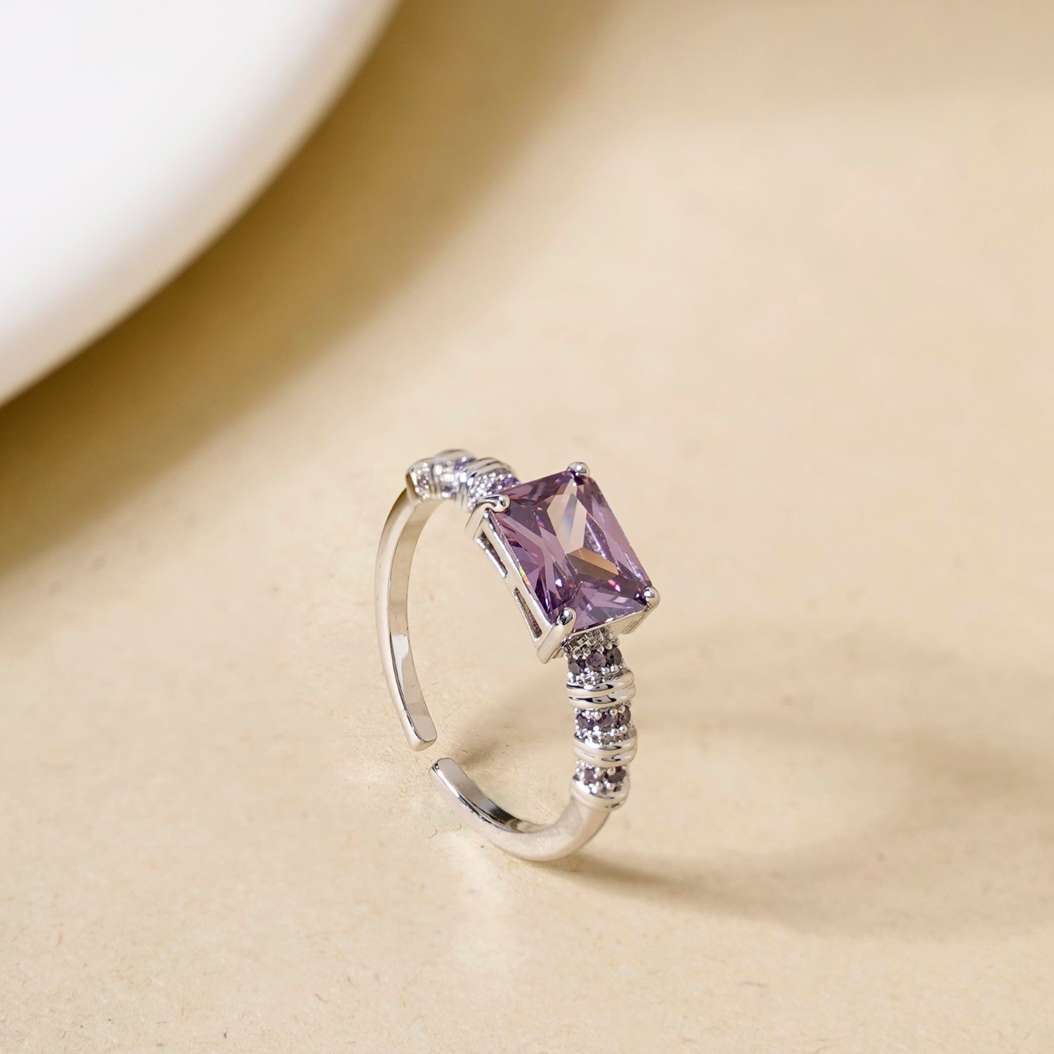 Ring Online - Premium Vivacious Violet Statement Ring | Nestasia