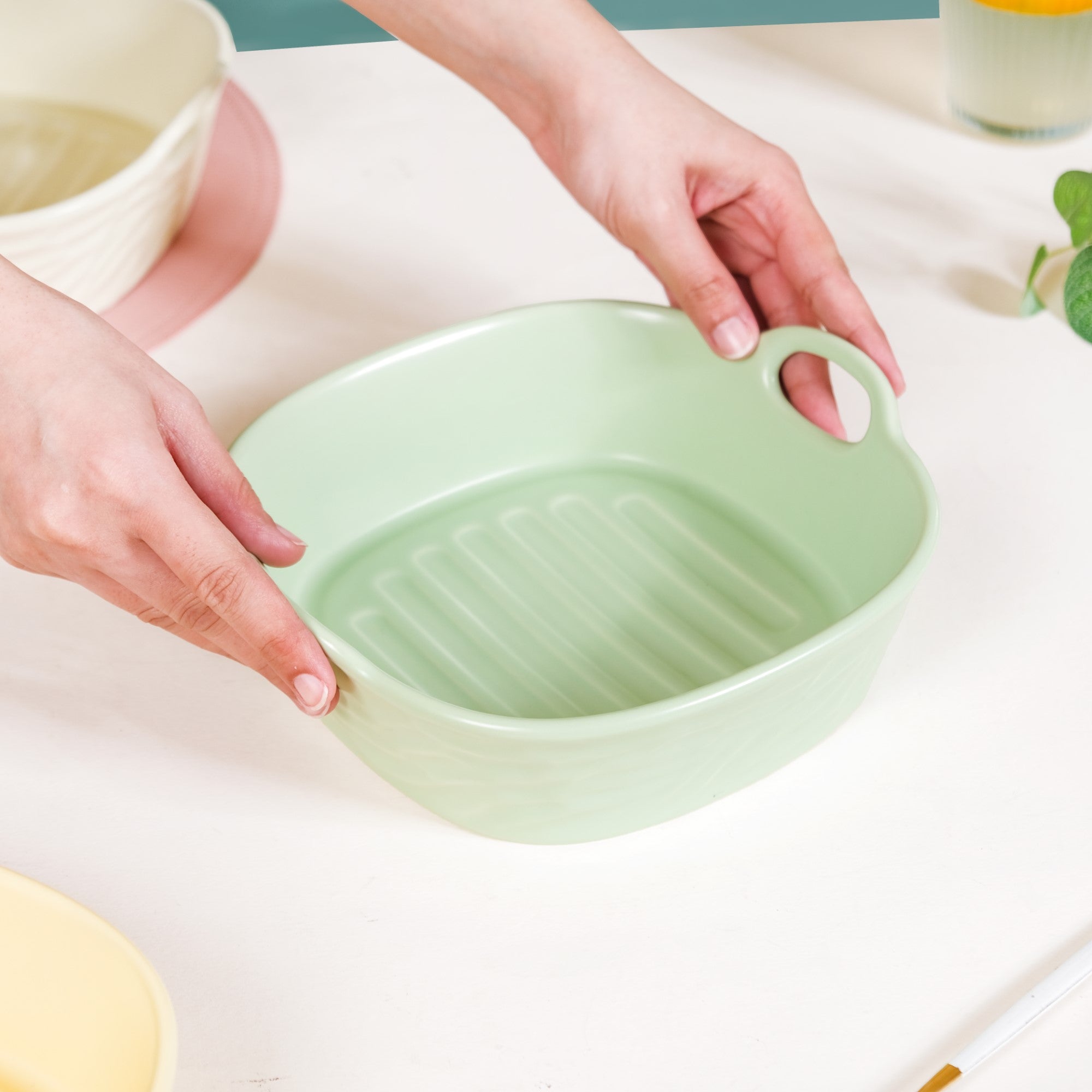 Buy Ceramic Baking Bowl With Handle in India | Nestasia