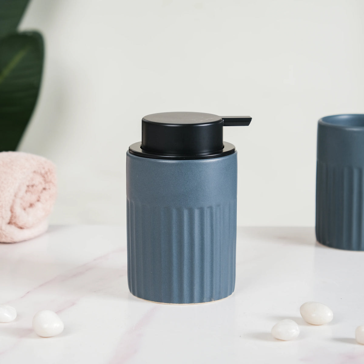 Bath Set - Buy Bath Set Online in India | Nestasia