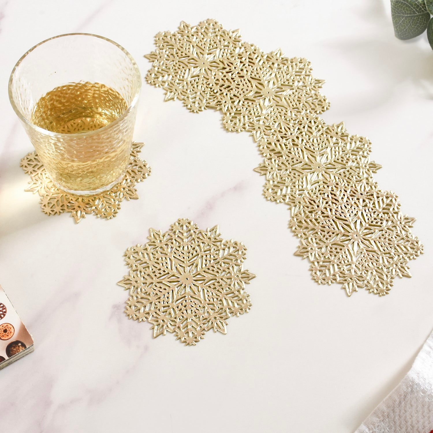 Gold Snowflake Coaster Set Of 6 Online - Premium Coaster | Nestasia