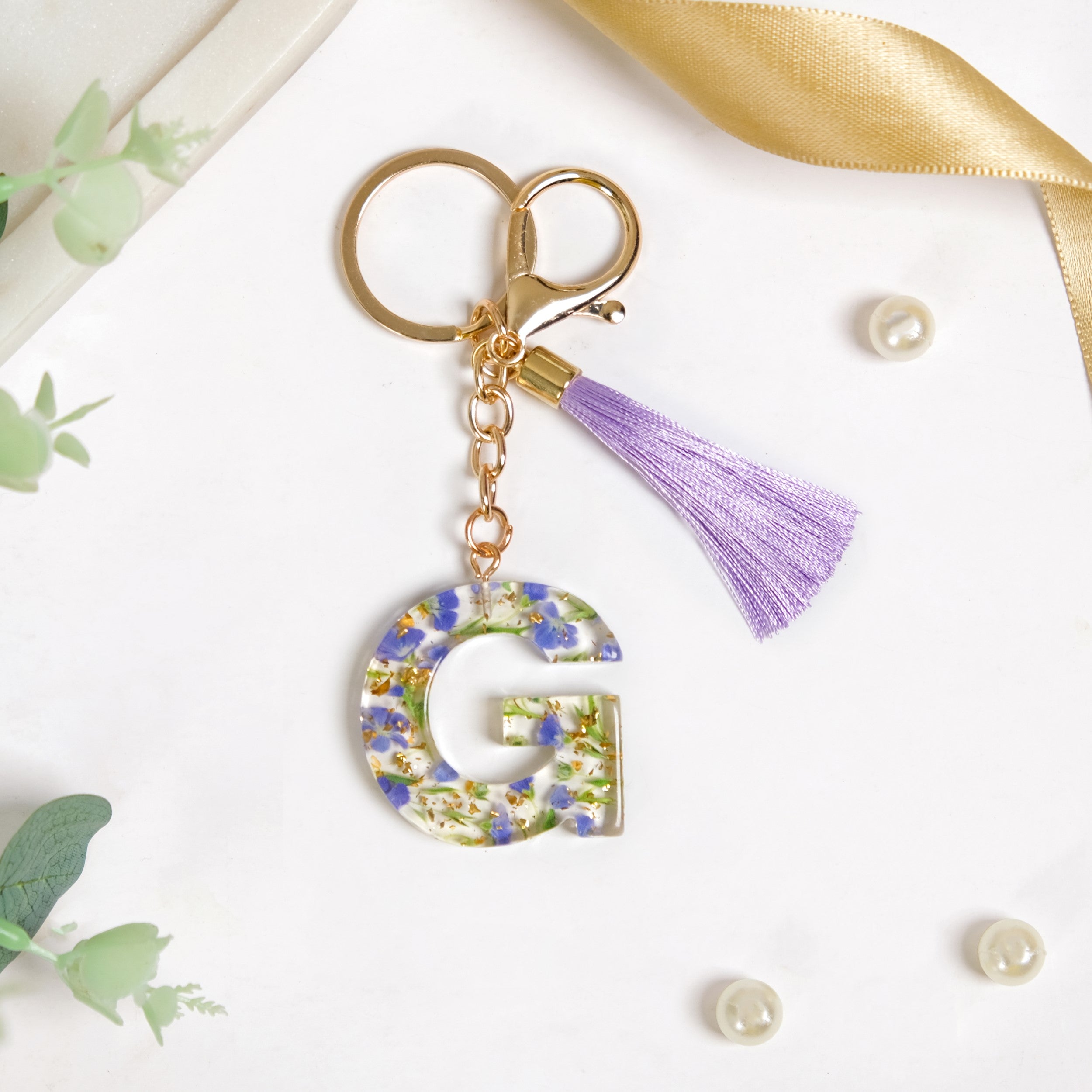 Resin Art G Alphabet Keychain Online - Premium Keychain | Nestasia