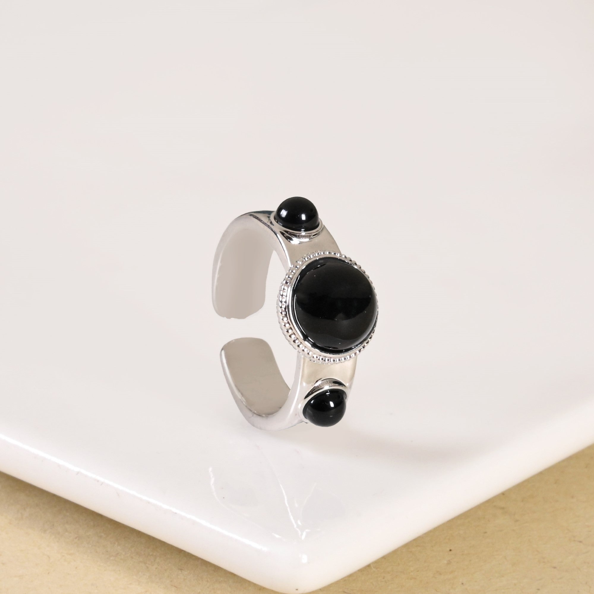 Ring Online - Premium Gleamstone Black And Silver Ring | Nestasia