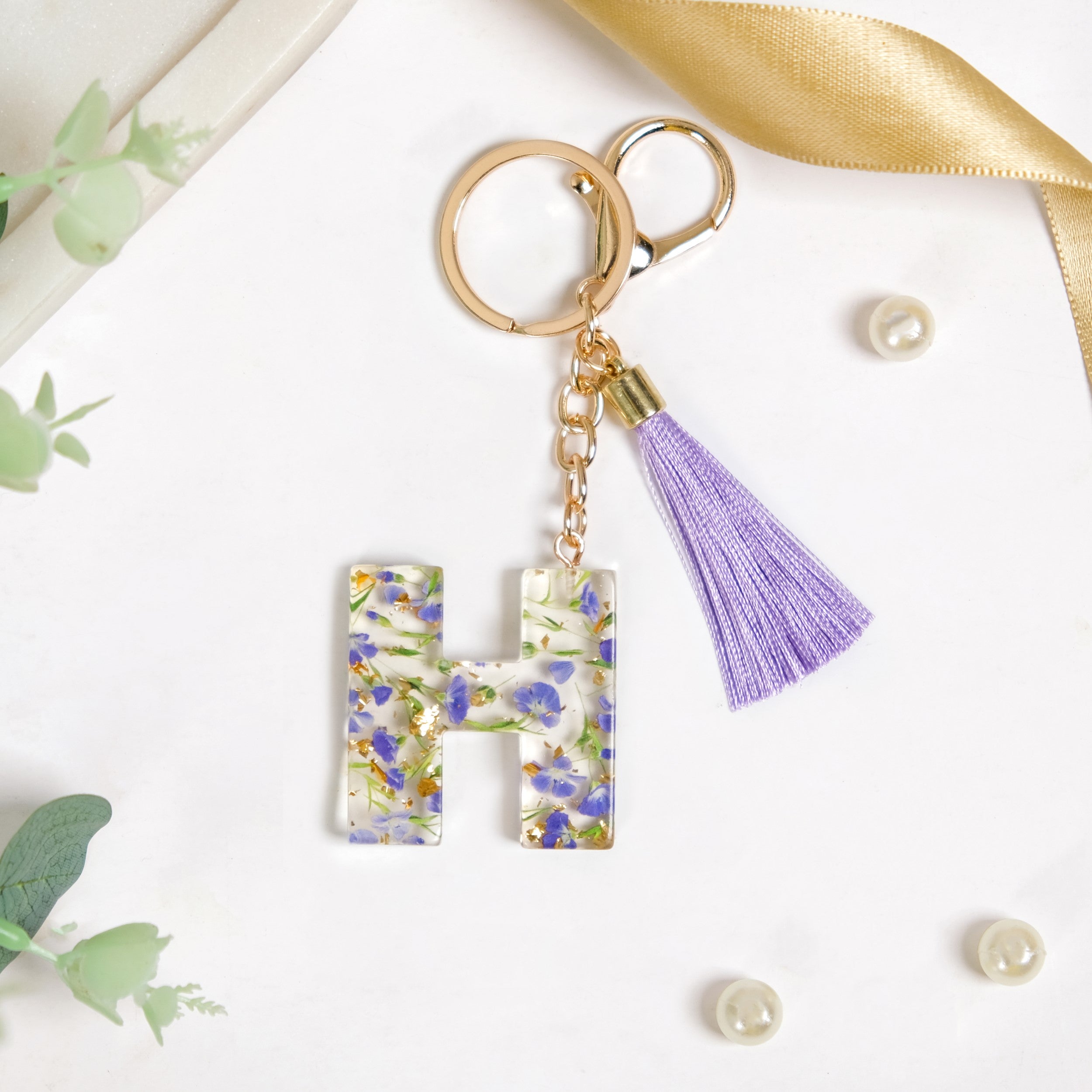 Heartfelt H Keychain With Pressed Flowers Online - Premium Keychain ...