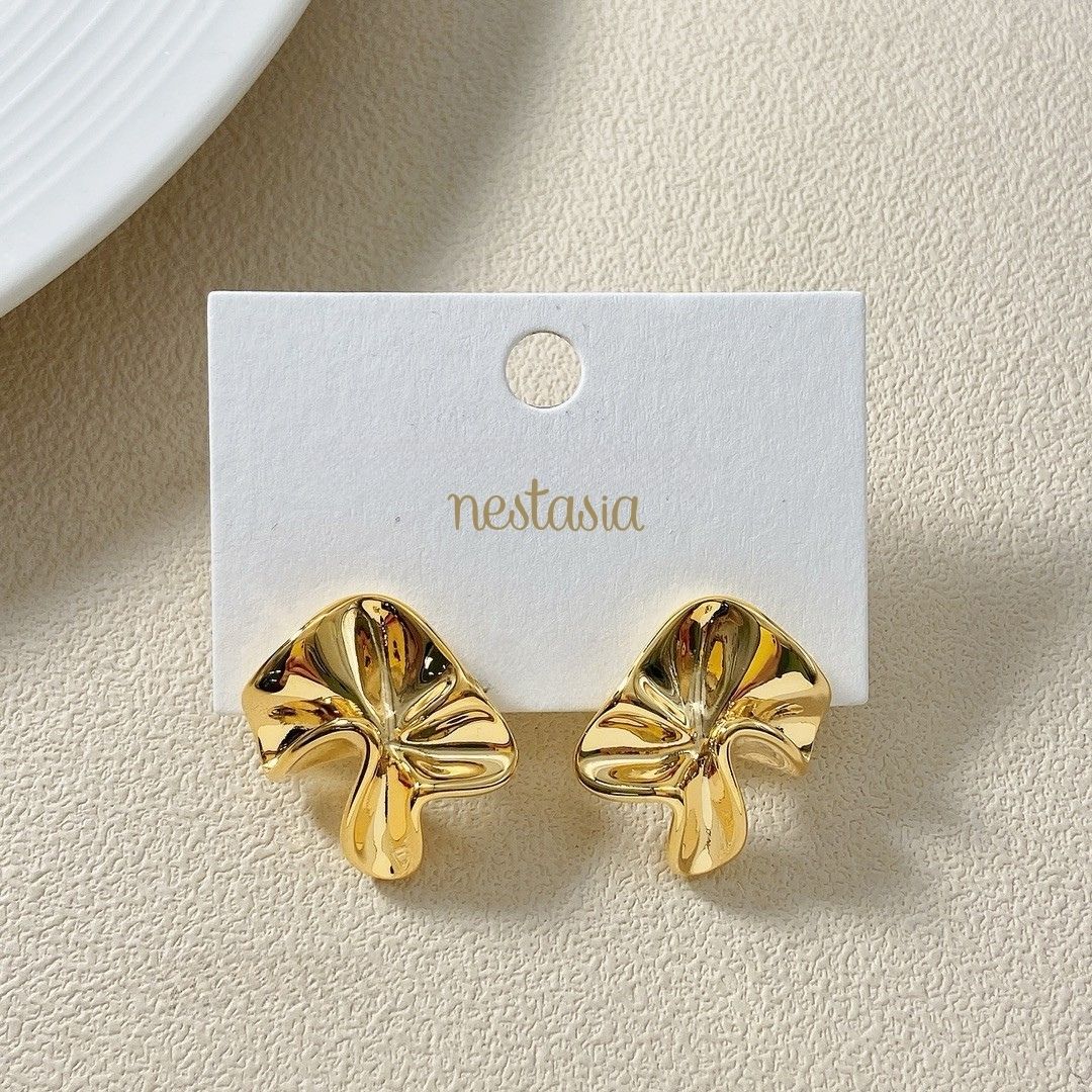 Jewellery Online - Premium Gold Hammered Fold Studs | Nestasia