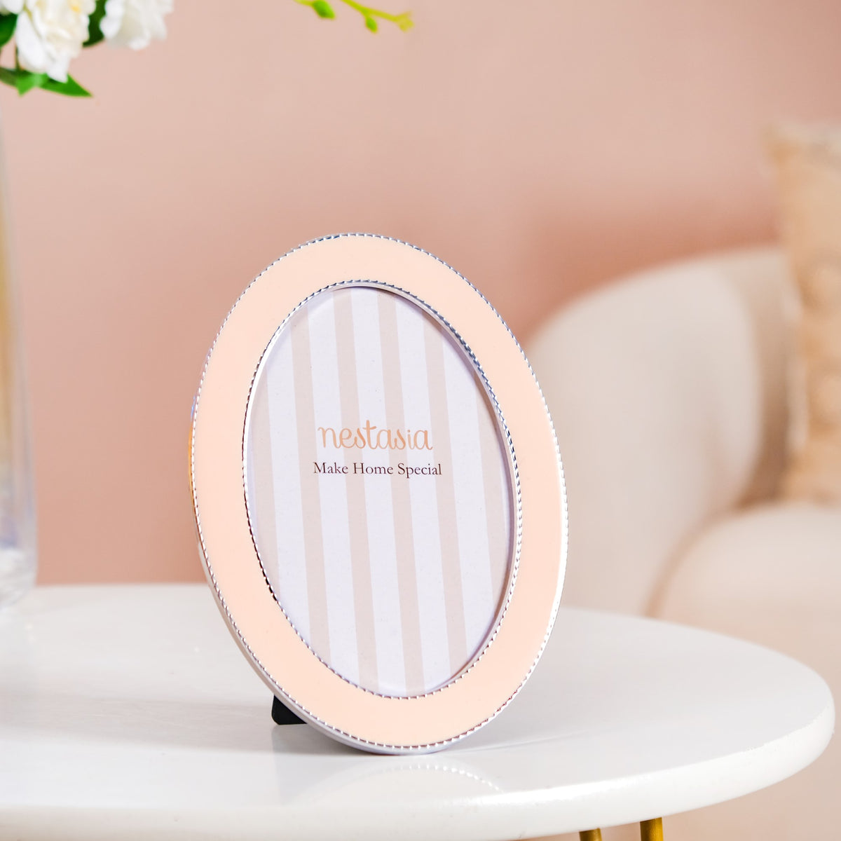 Photo Frames- Buy Oval Photo Frames Online in India | Nestasia