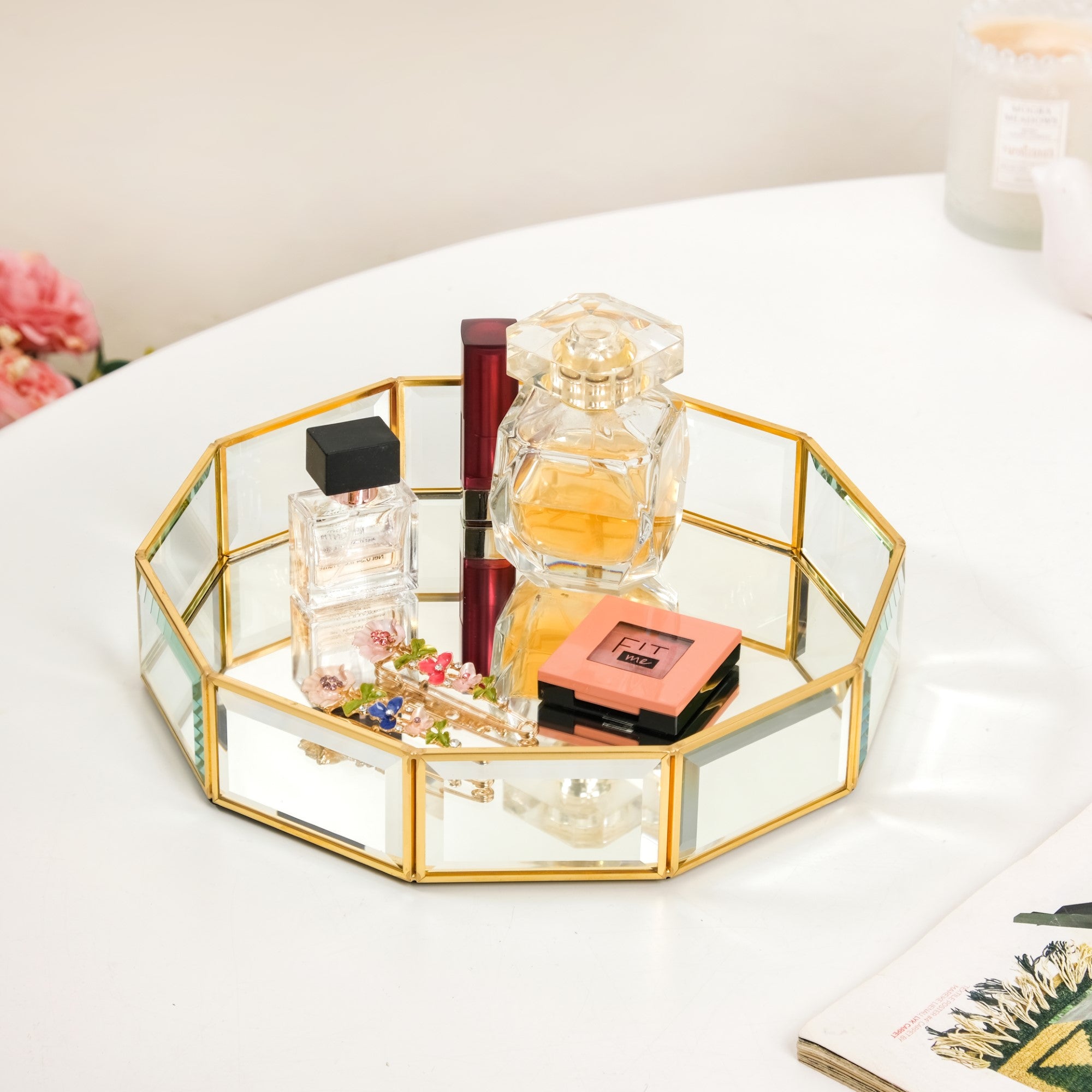 Makeup trays store