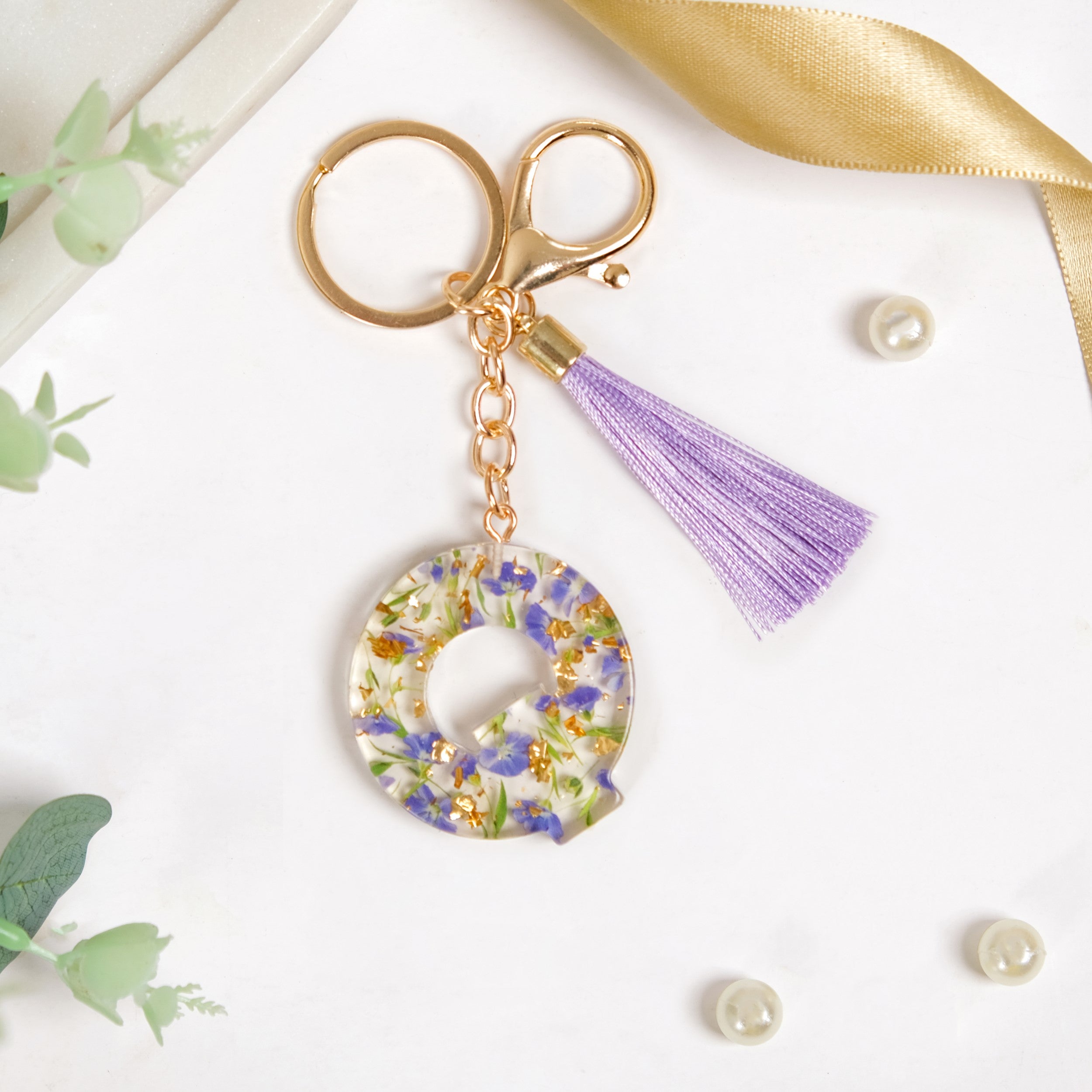 Blossom And Bloom Letter Q Cute Keychain Online - Premium Keychain ...