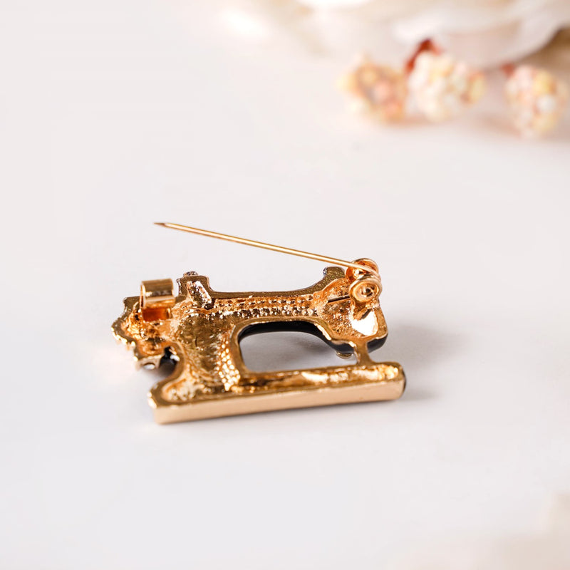 Sewing Machine Brooch Black Online - Premium Beauty Accessory | Nestasia