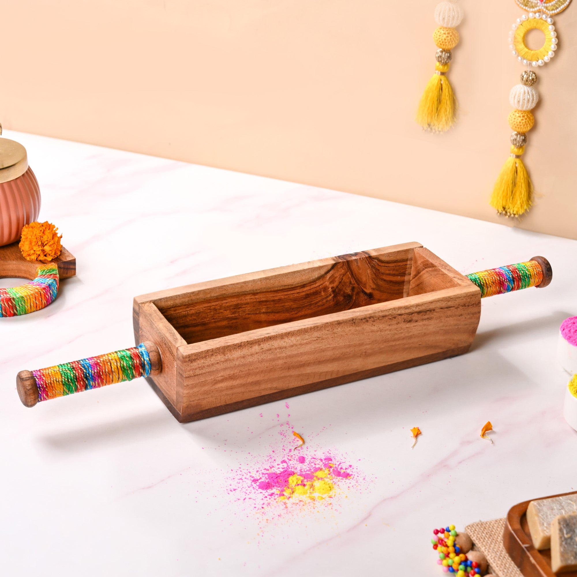 Colourful Thread Serving Platter Online - Premium Platter | Nestasia