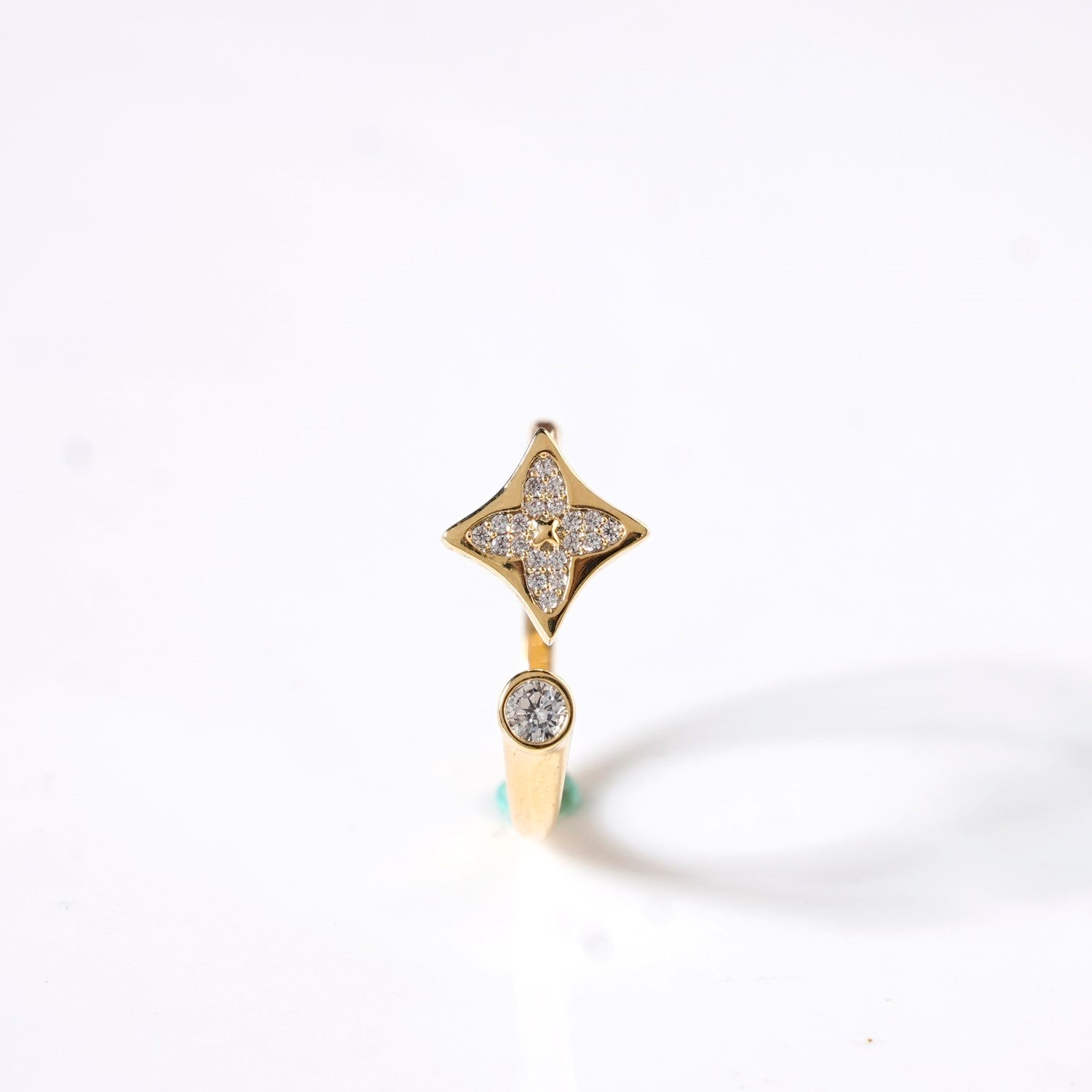 Ring Online - Premium Gold Core Twinkle Ring | Nestasia