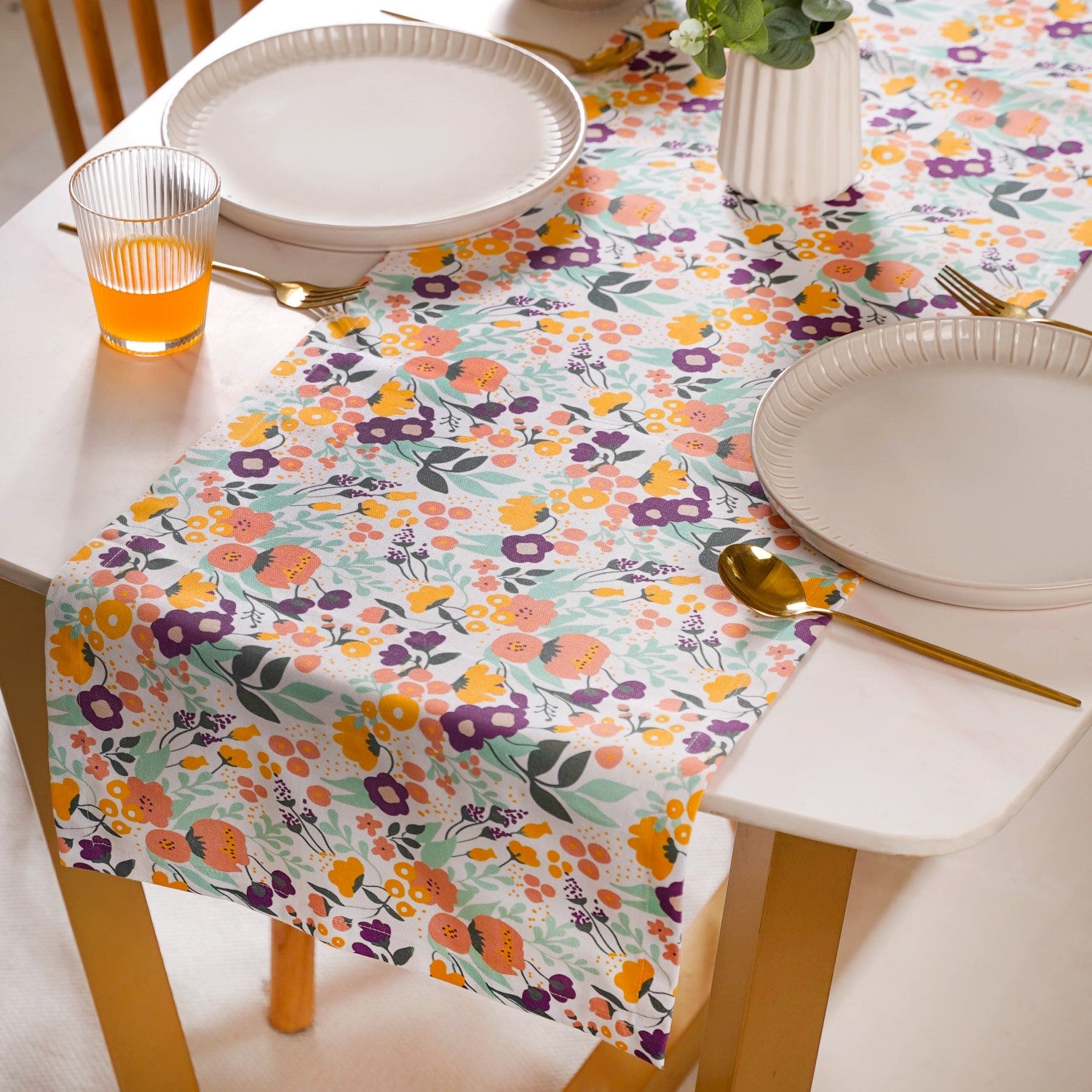 Viola Luxe Table Runner Online - Premium Table Runner | Nestasia