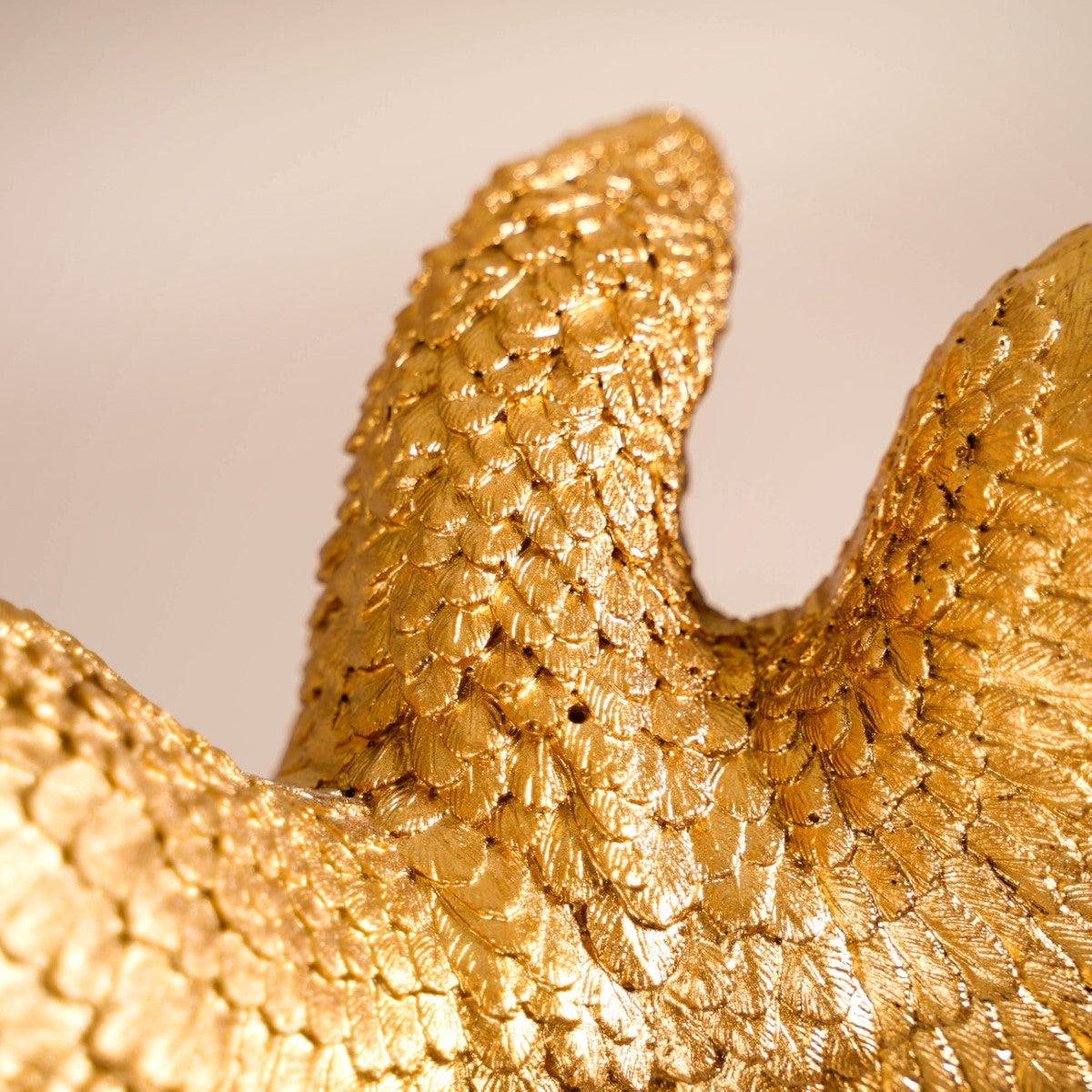 Welcome Parrot Gold Showpiece Online - Premium Decor Object | Nestasia