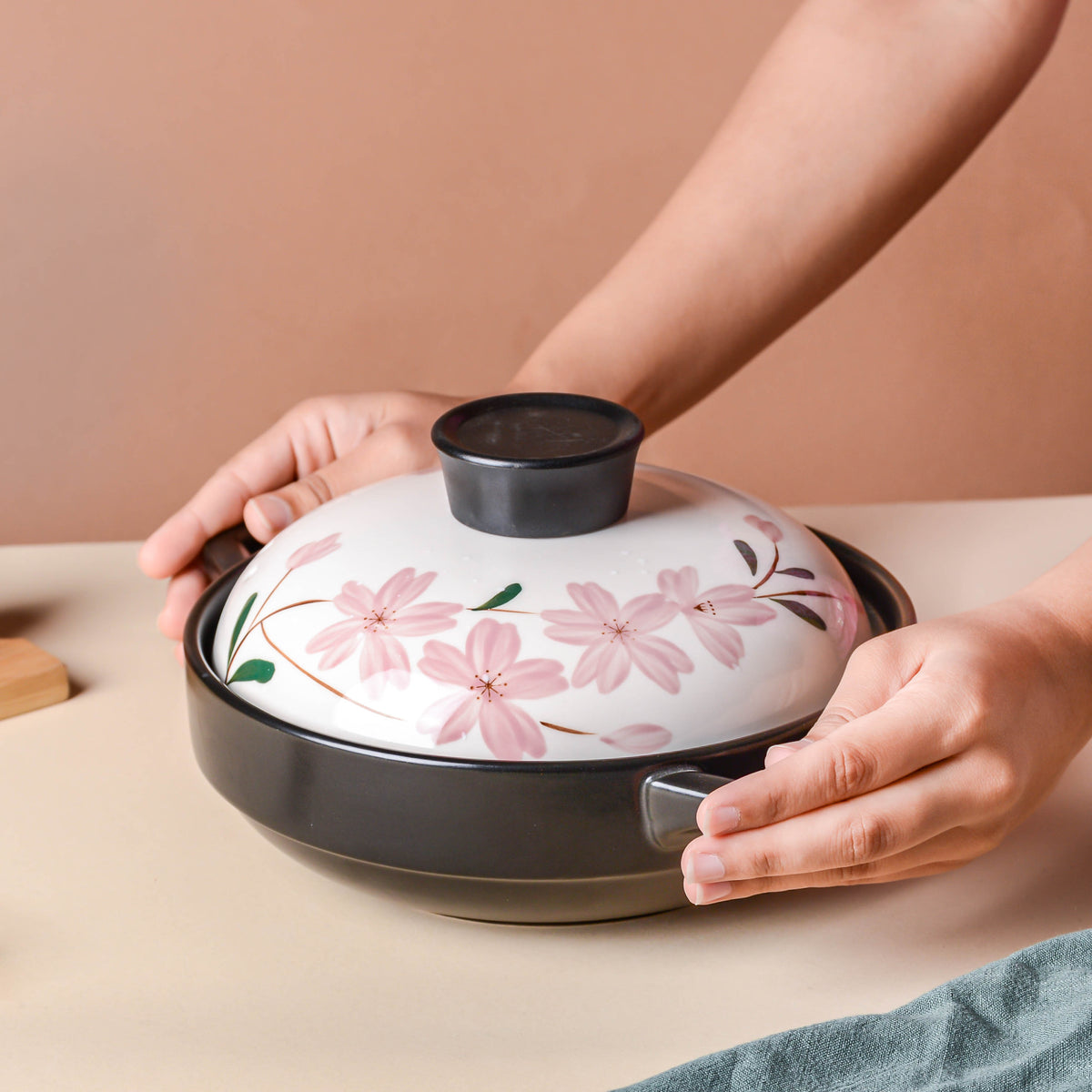 Sakura Shallow White Cooking Pot