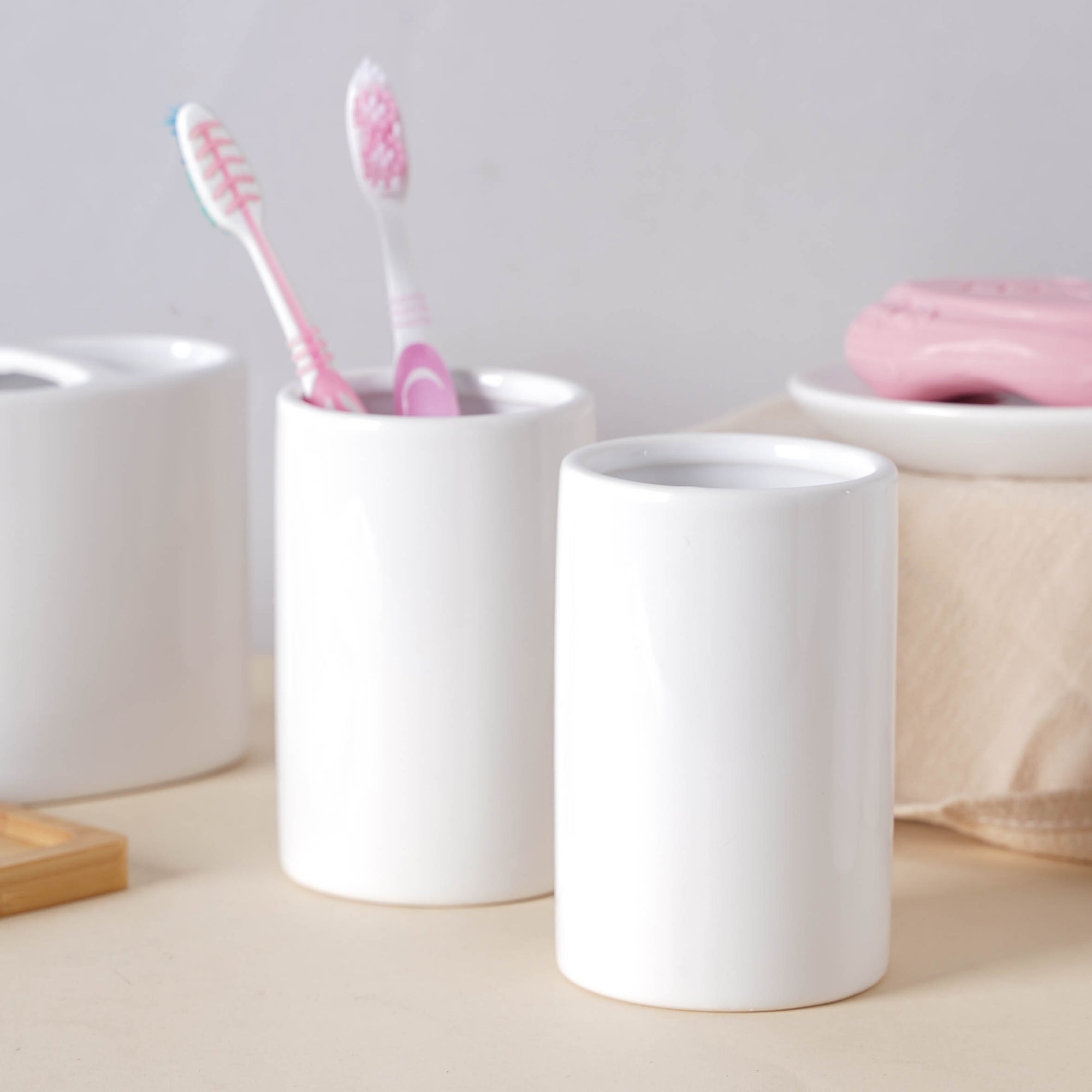 Bathroom Set of 5 White Online - Premium Bath Set | Nestasia