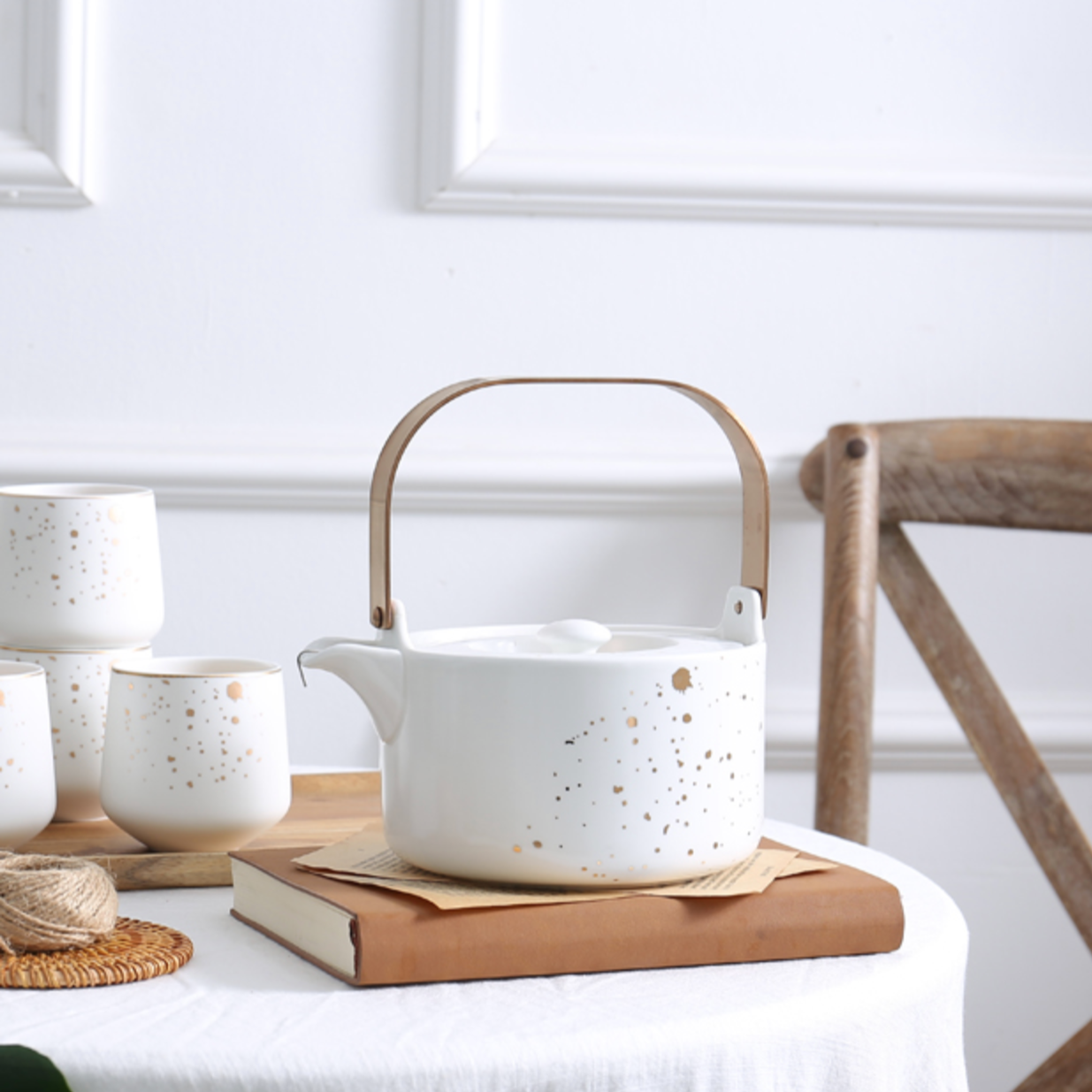 CARA White Tea set