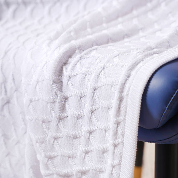 White Rippled Knitted Throw