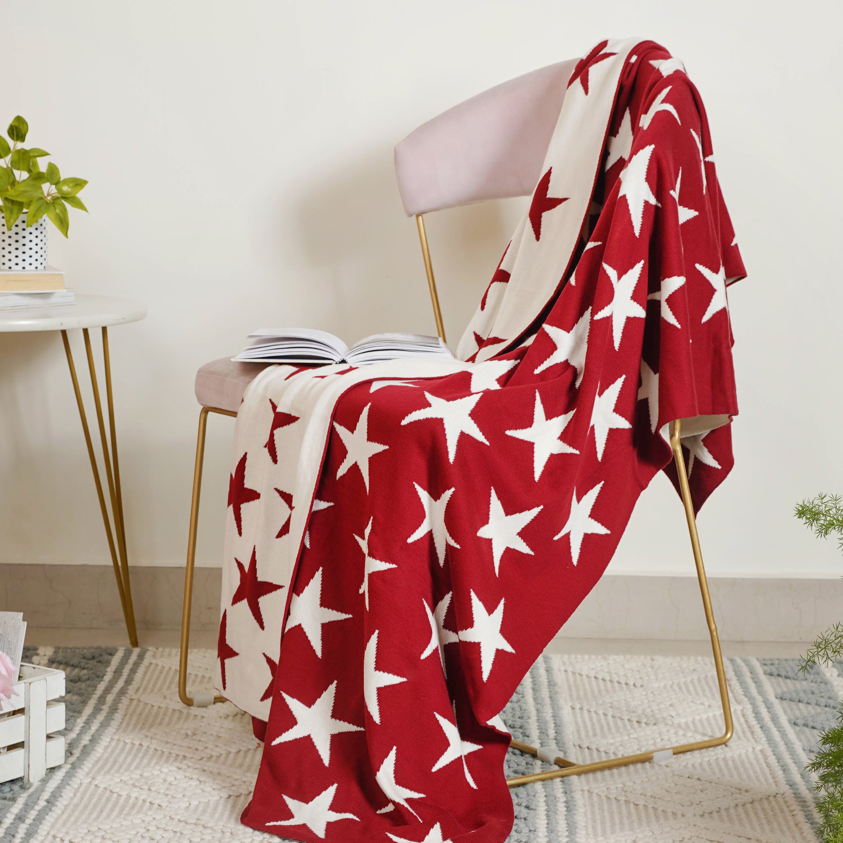 Maroon Star Throw Online - Premium Throw Blanket | Nestasia
