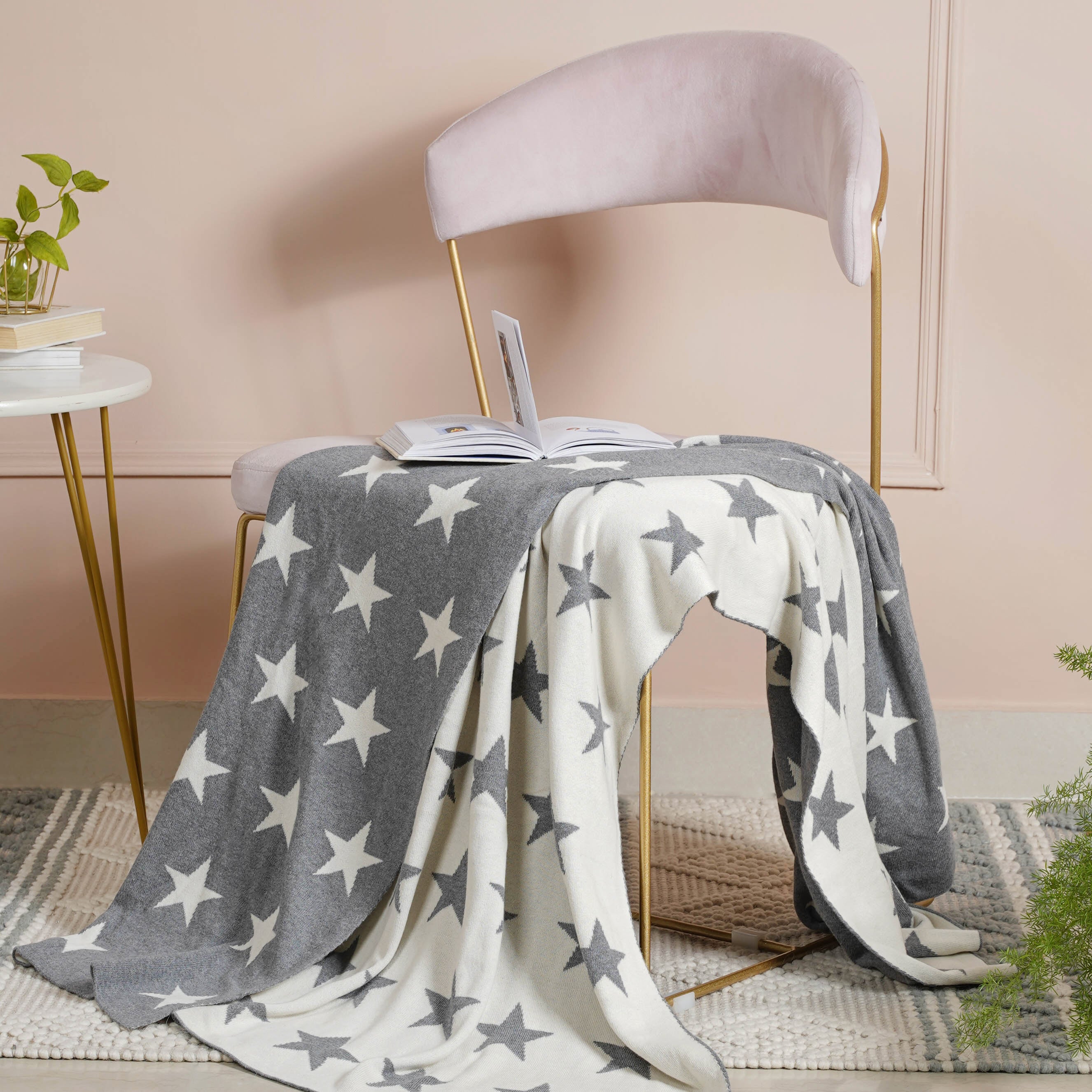 Soft Fuzzy Blanket Online - Premium Throw Blanket | Nestasia