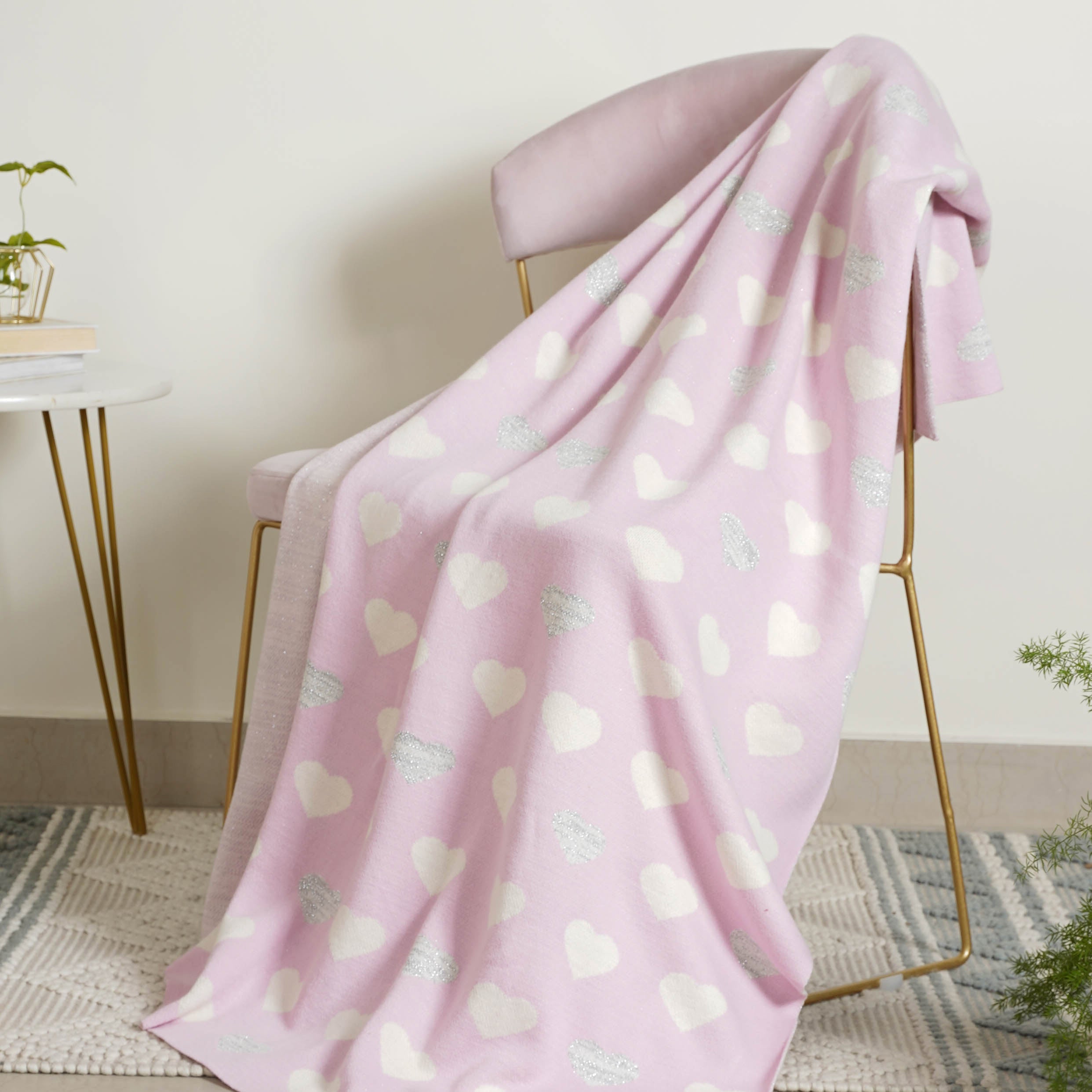 Pink Throw Online - Premium Throw Blanket | Nestasia
