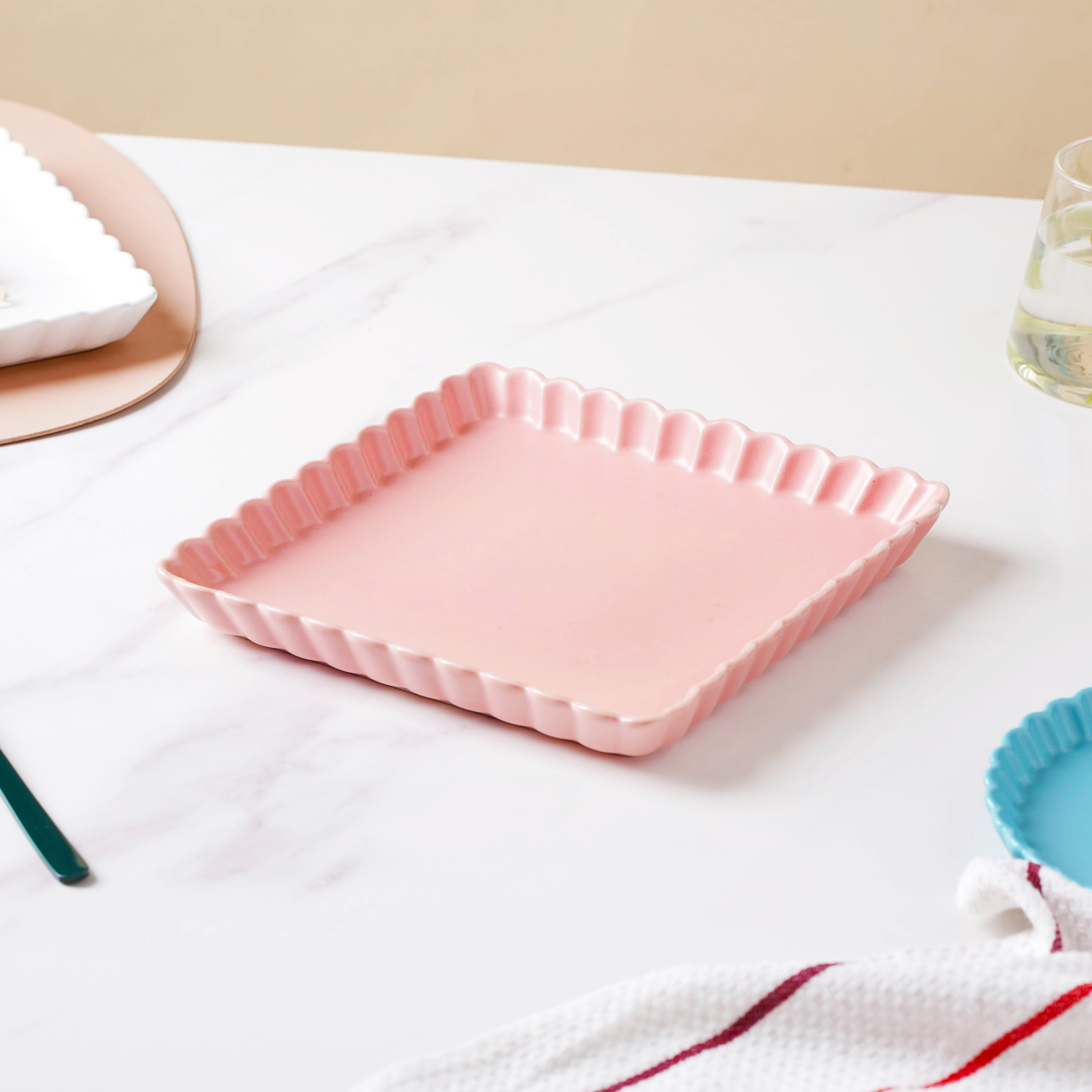 Very Berry Square Baking Tray 8 Inch Online - Premium Baking Tray ...