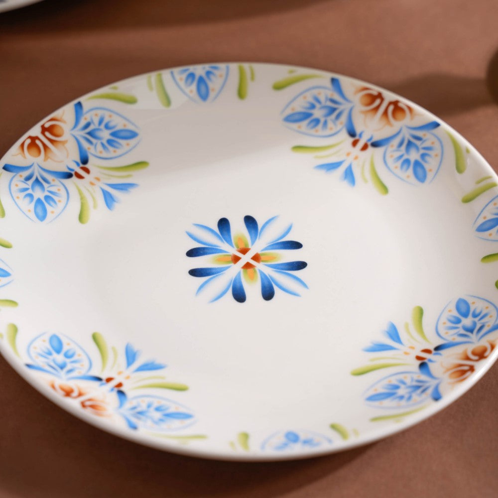 Traditional Floral Patterned Plate 8 Inch