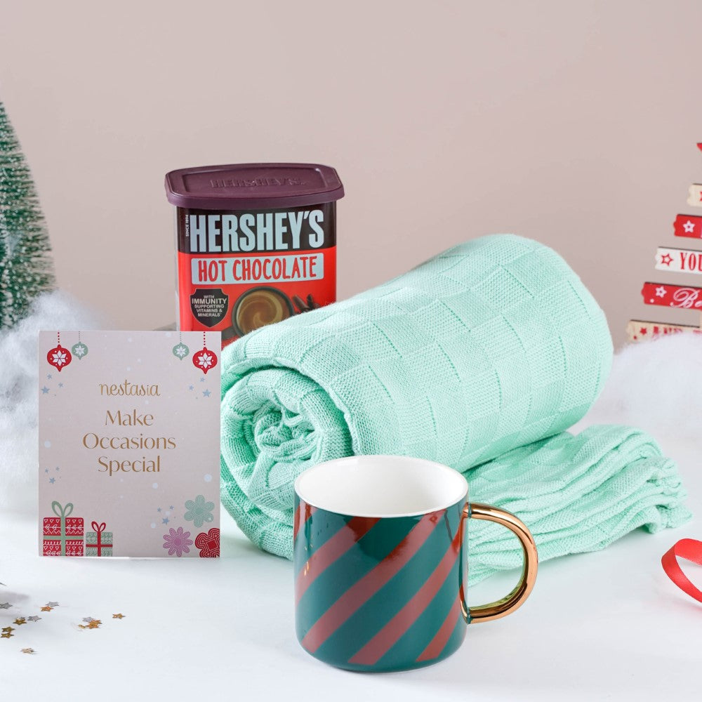 Sip And Snuggle Christmas Hamper Set Of 3 Online - Premium Gift Hamper ...