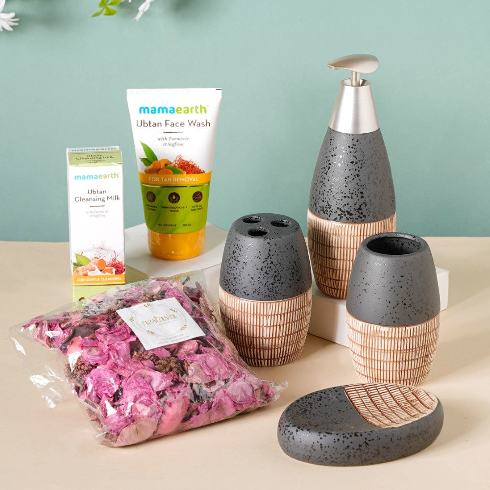 Bath Time Essentials Hamper Set Of 4 Online - Premium Gift Hamper ...