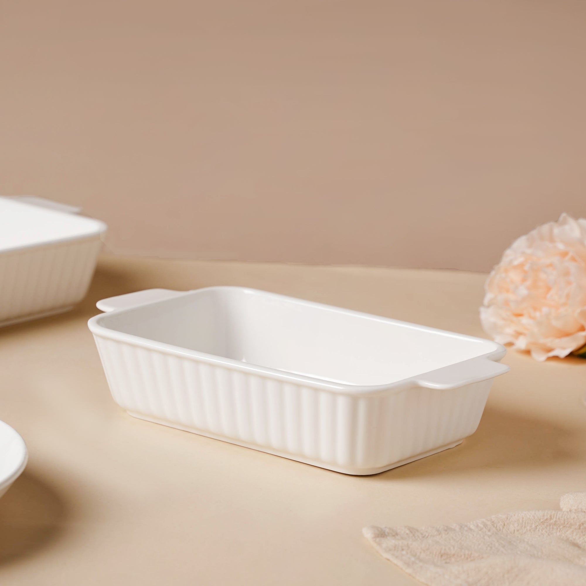 Serena Lily White Ceramic Ribbed Baking Plate Small Online - Premium ...
