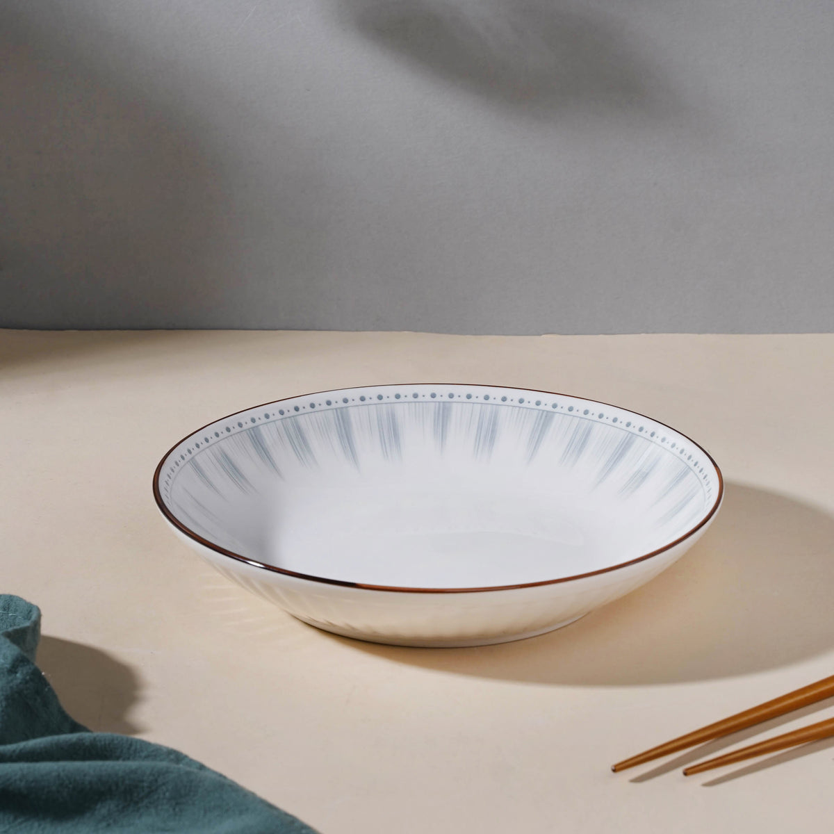 Dainty Patterned Pasta Dish 7 Inch