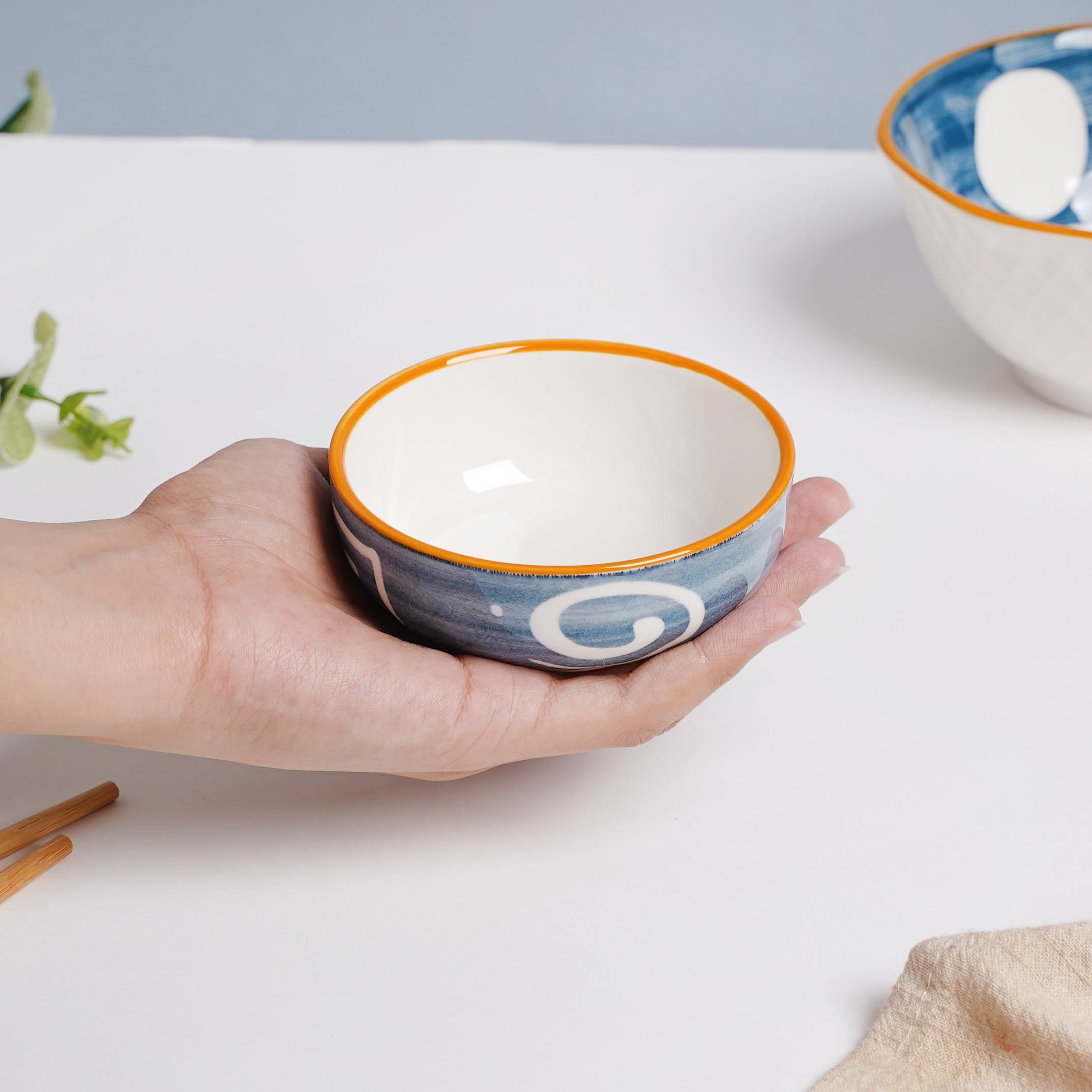 Nitori Swirl Ceramic Dip Bowl