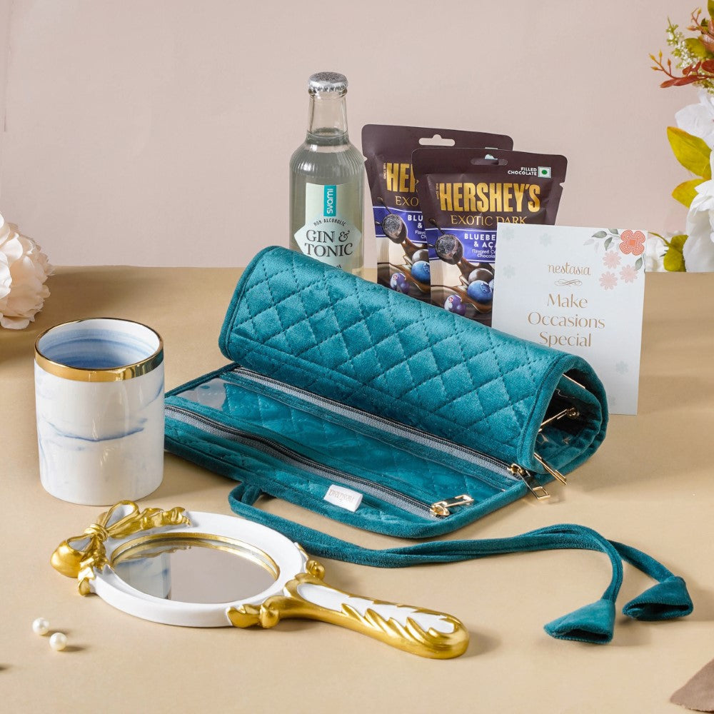 Vanity Wonder Bridesmaid Gift Hamper Set Of 6 Online - Premium Gift ...