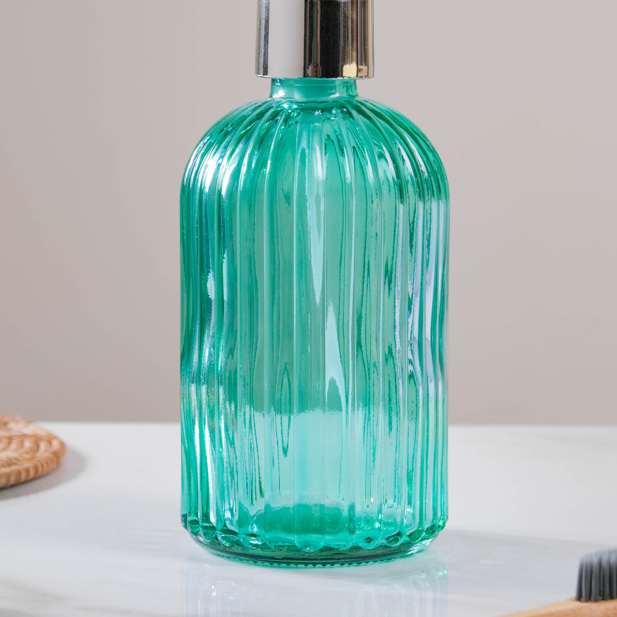 Lea Green Glass Dispenser With Nozzle