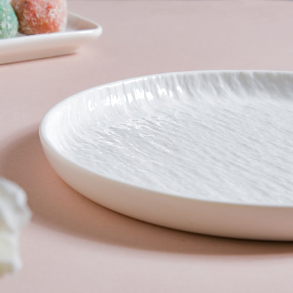 Frore Textured Round Ceramic Snack Plate White 8 Inch