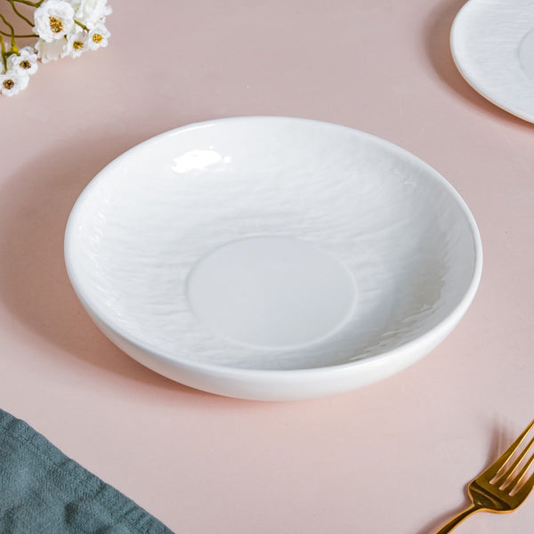 Frore Textured Ceramic Deep Dish White 8.5 Inch