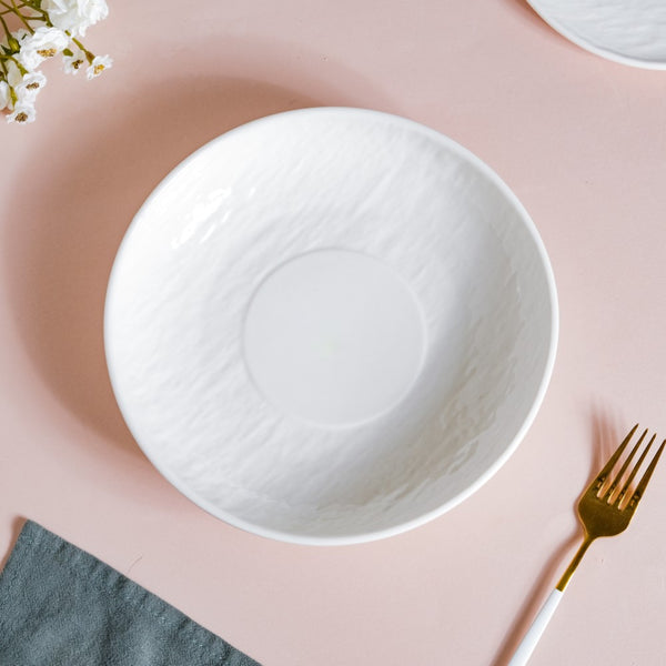 Frore Textured Ceramic Deep Dish White 8.5 Inch