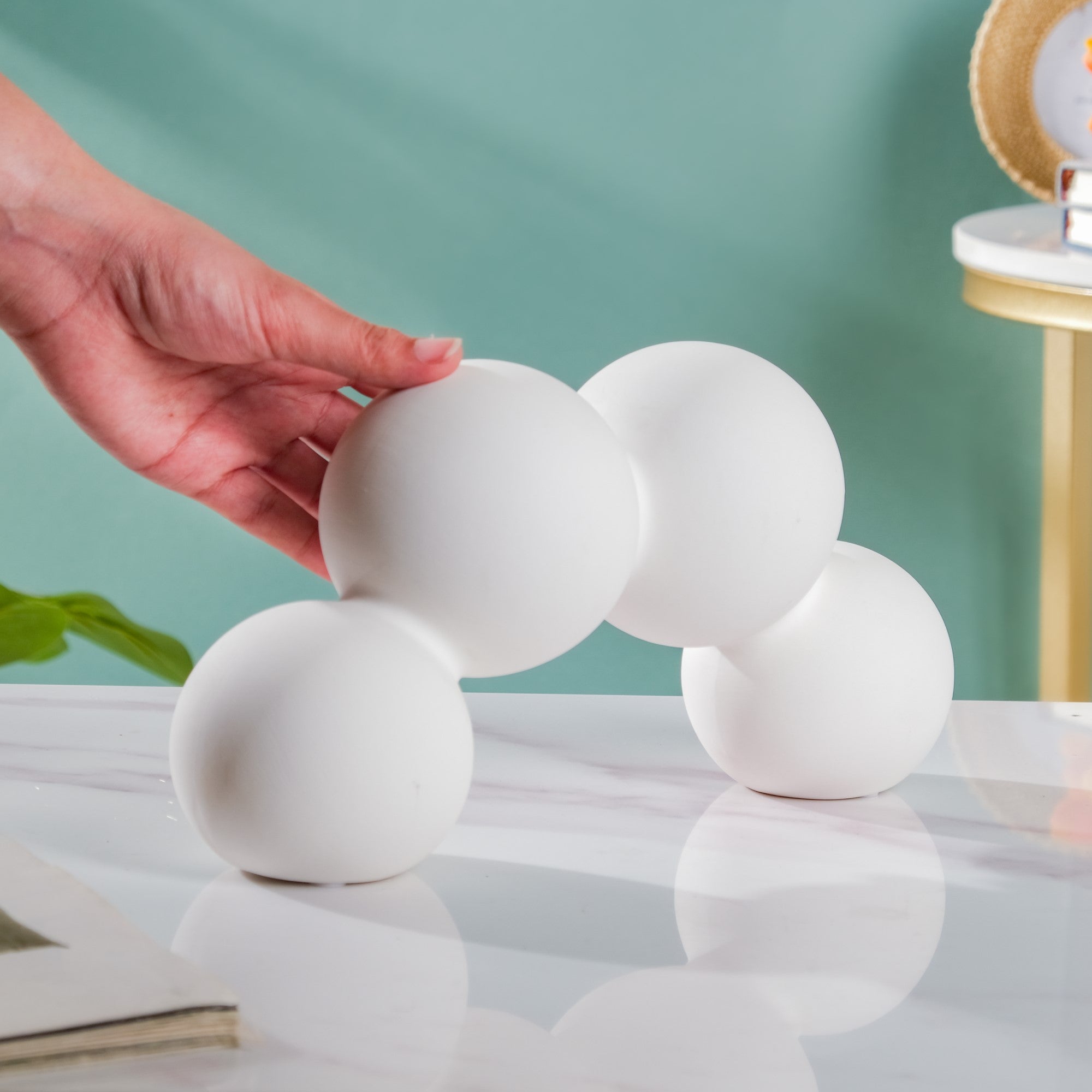 Bubble Loop Decor Object Online - Premium Decor Object | Nestasia