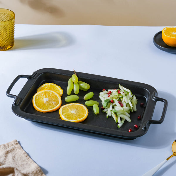 Black Baking Tray With Handle