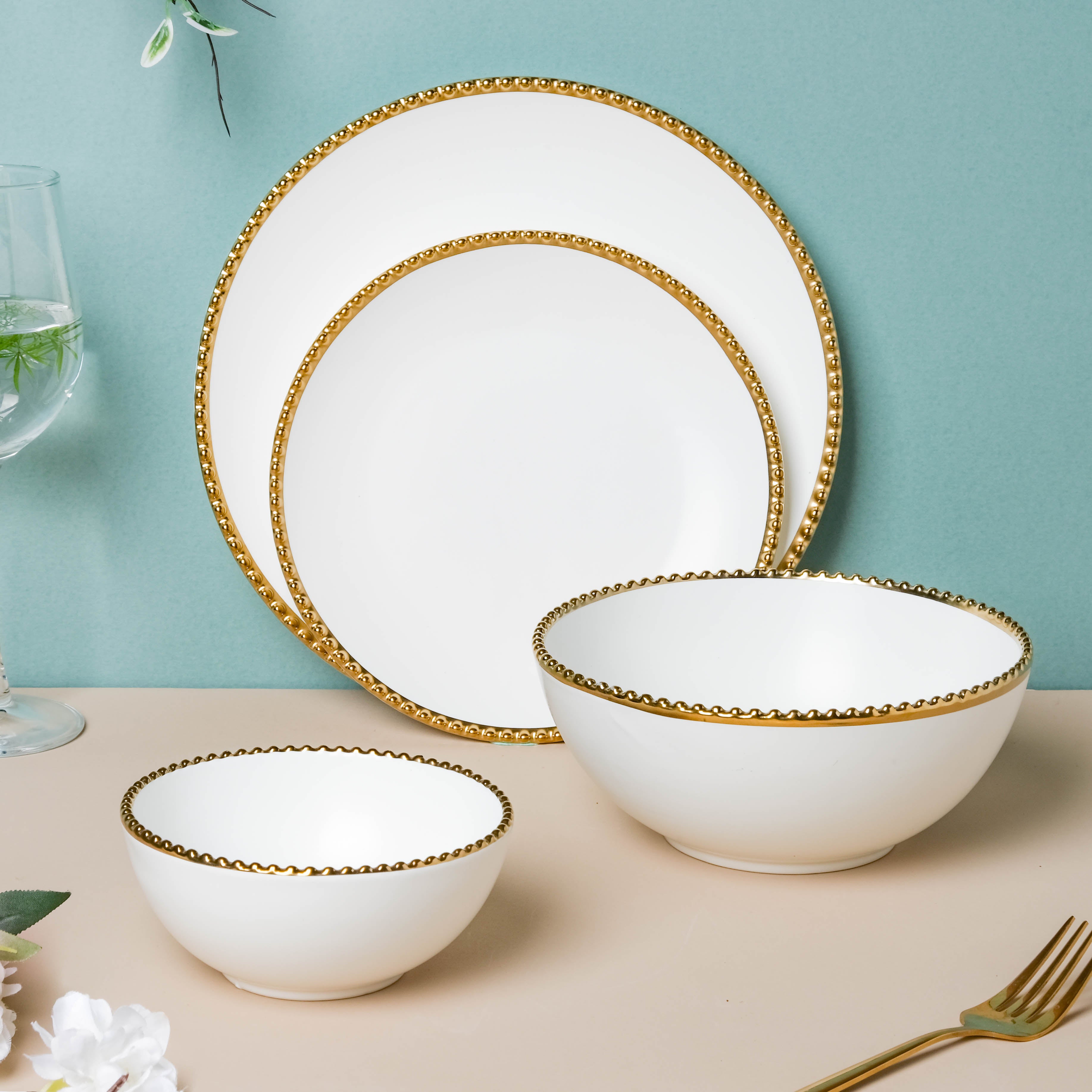 White Elysian 21 Piece Dinner Set For 6