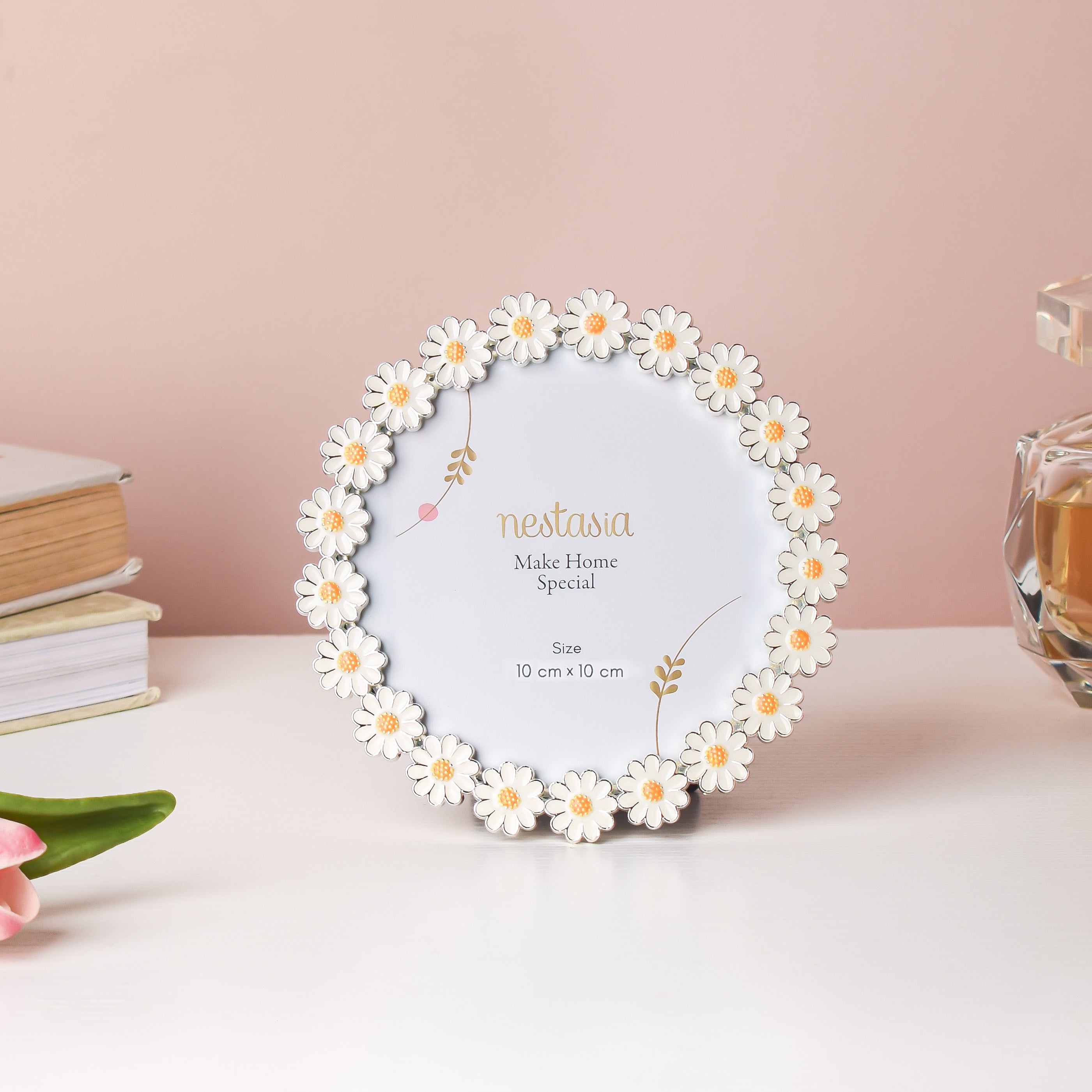 Sweet Daisy Round Photo Frame 5 Inch Online - Premium Photo Frame ...